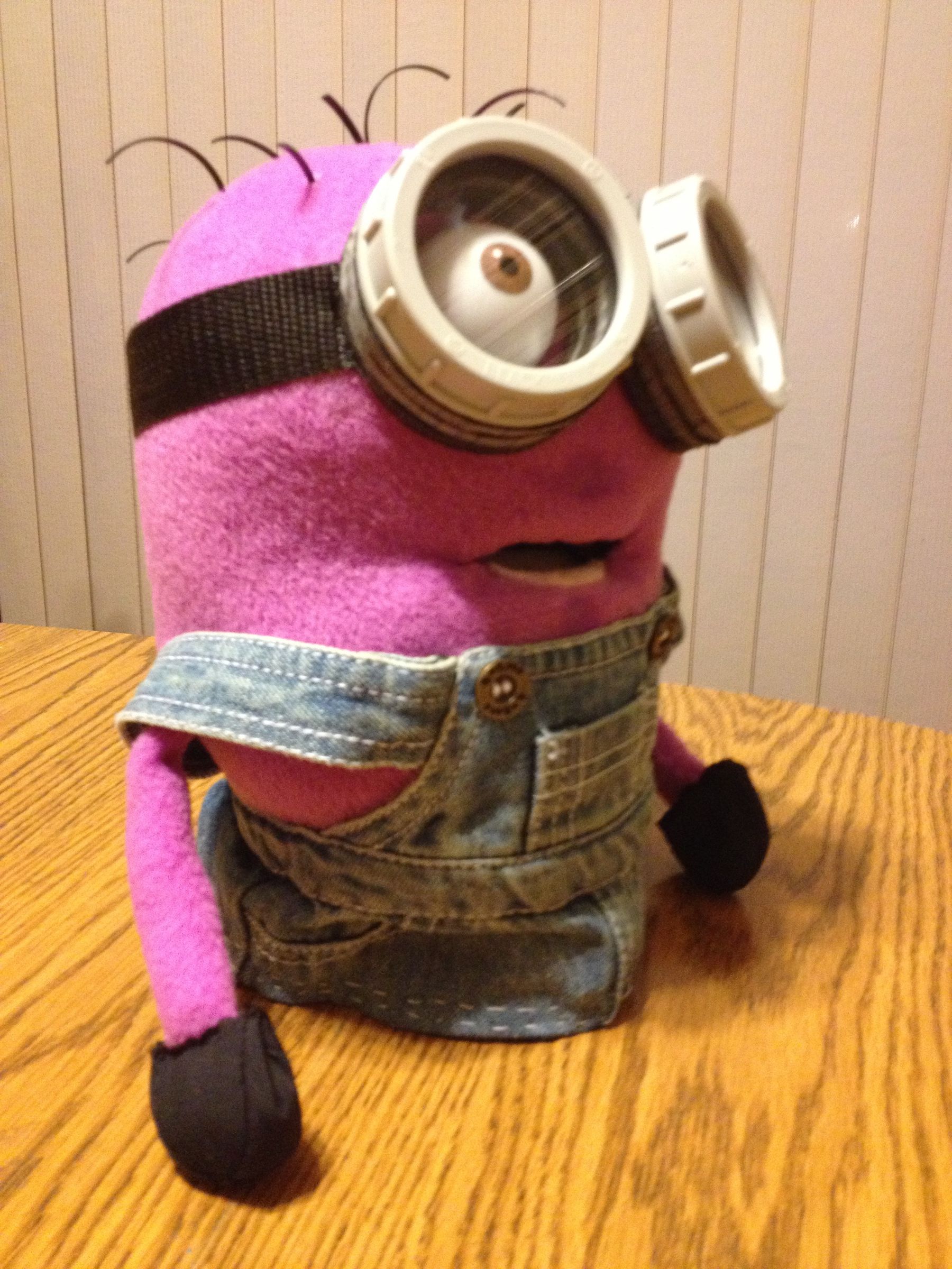 Custom Made Purple Minion Puppet : 14 Steps (with Pictures) - Instructables