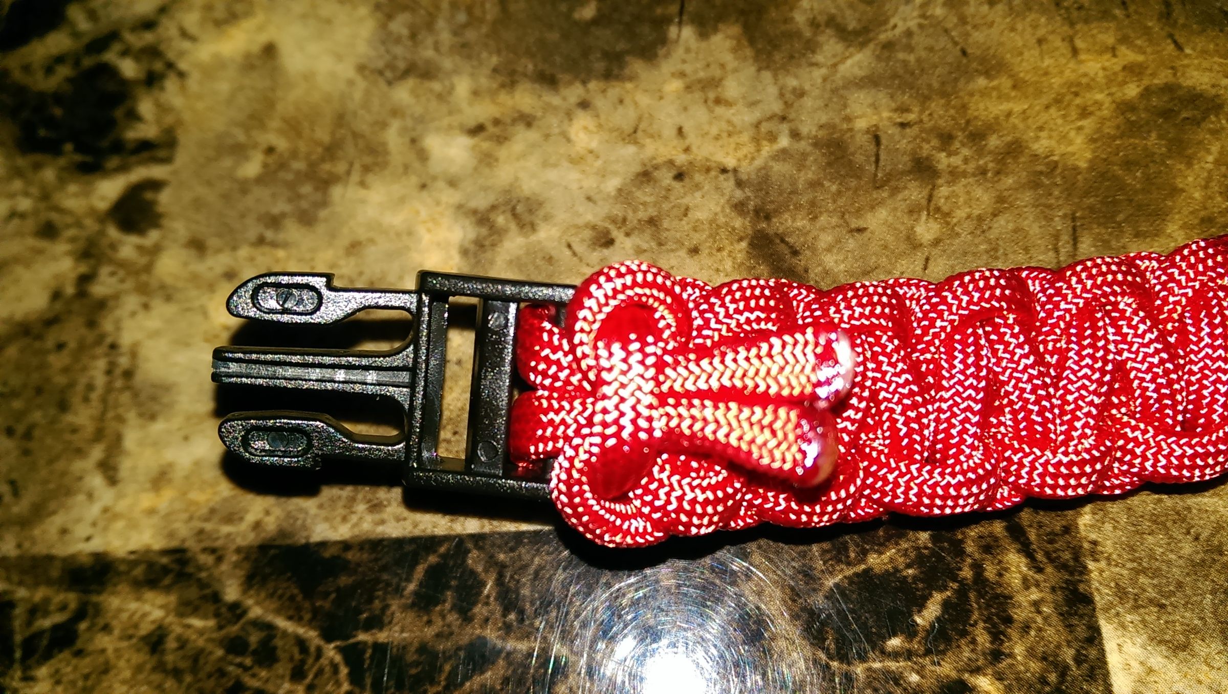 Beaded Paracord Bracelet : 7 Steps - Instructables