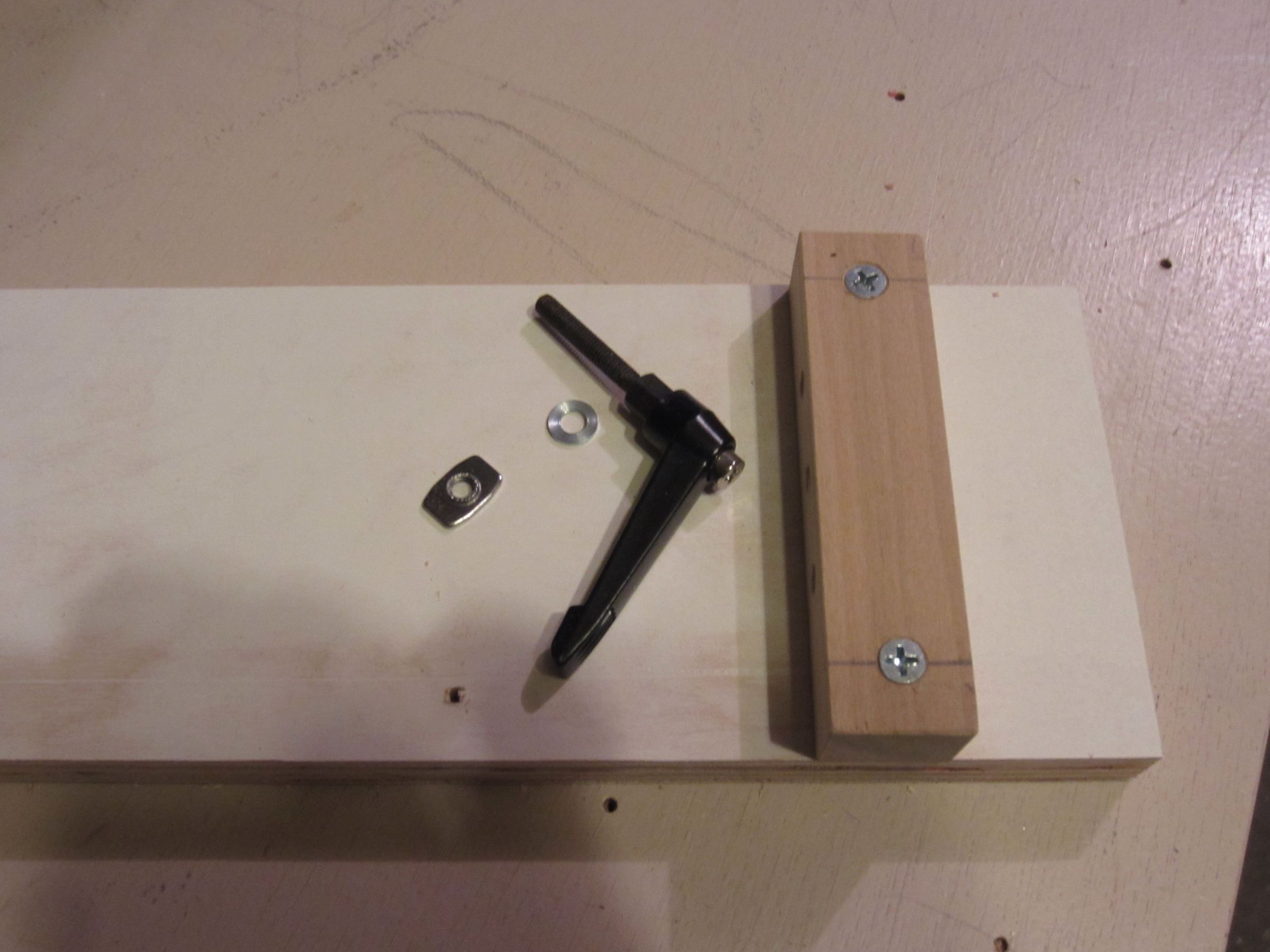 Adjustable Router Guide Template : 11 Steps (with Pictures) - Instructables
