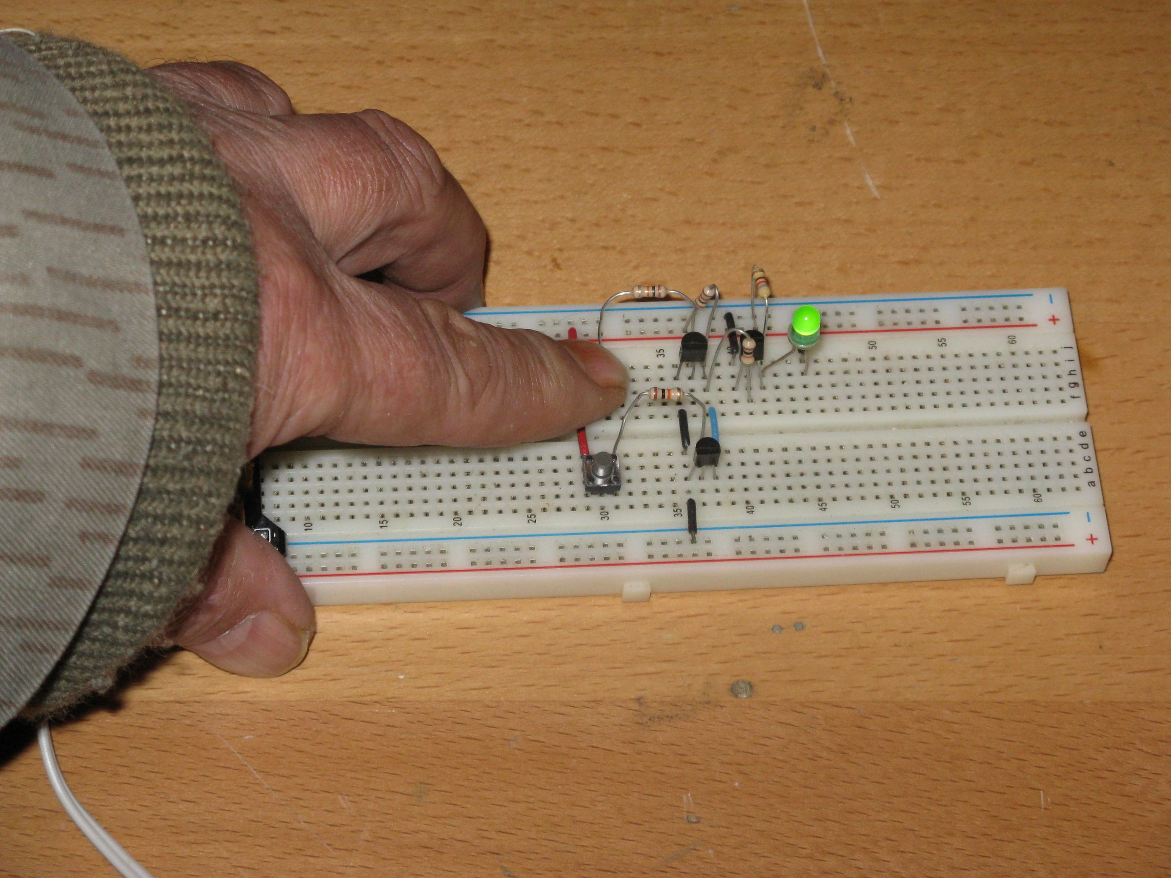 Dual Logic Transistor Gates : 10 Steps - Instructables