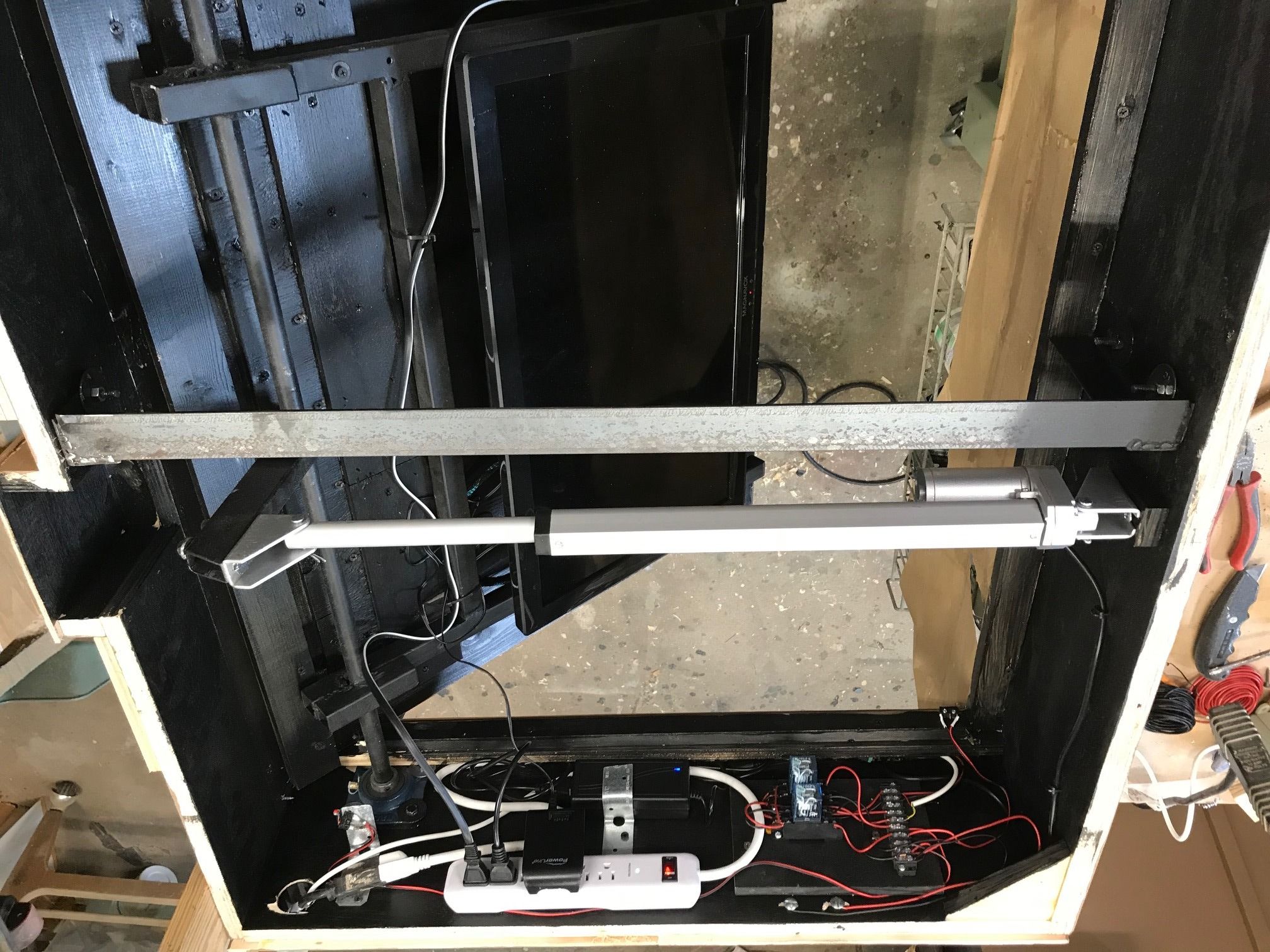 Motorized Flip Down TV Lift : 7 Steps (with Pictures) - Instructables