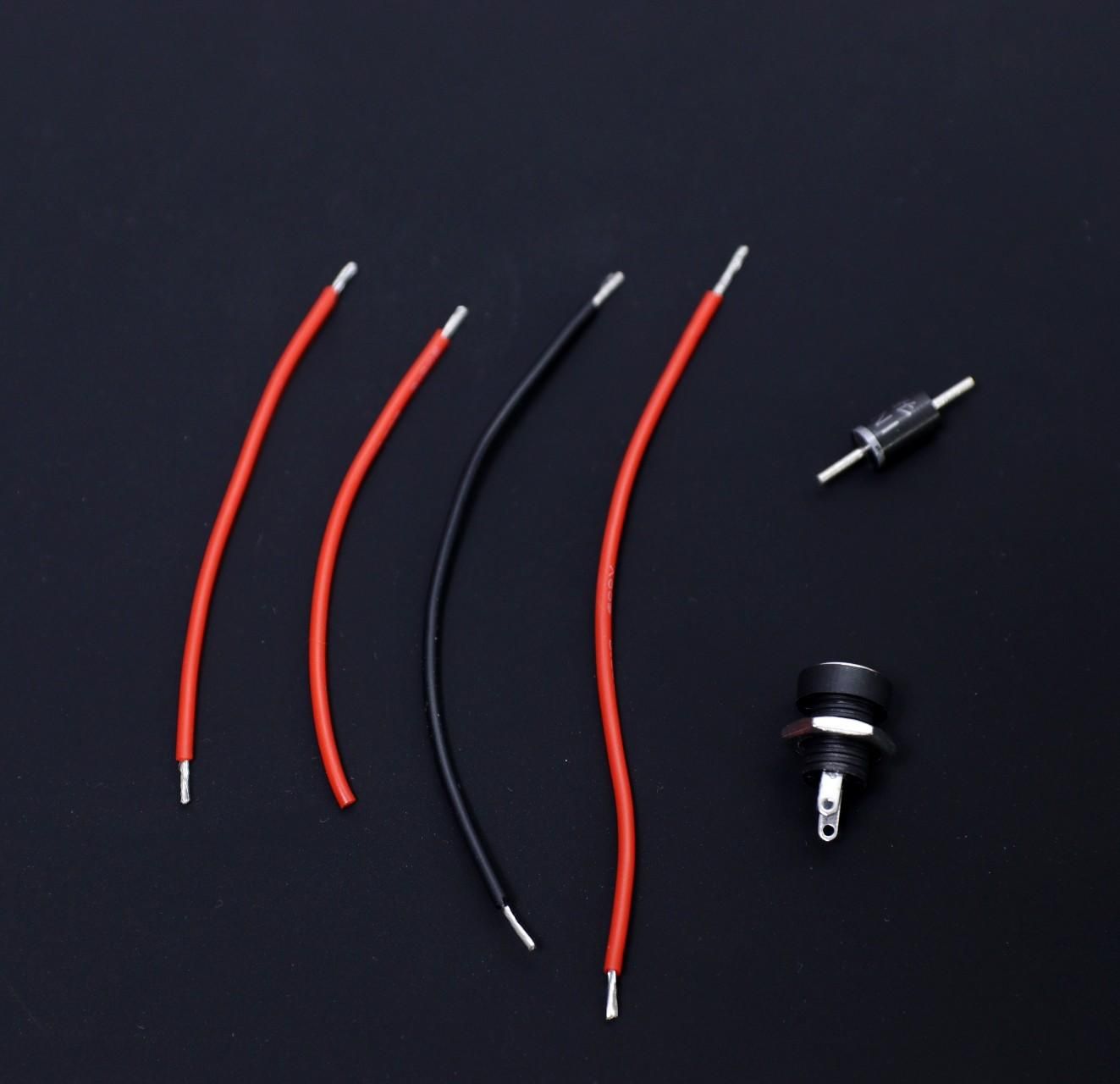 DIY Mini UPS for WiFi Router V5.0 : 18 Steps (with Pictures ...