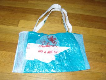 Make Your Own Plastic Tote Bag From Recycled Plastic Bags : 10 Steps ...