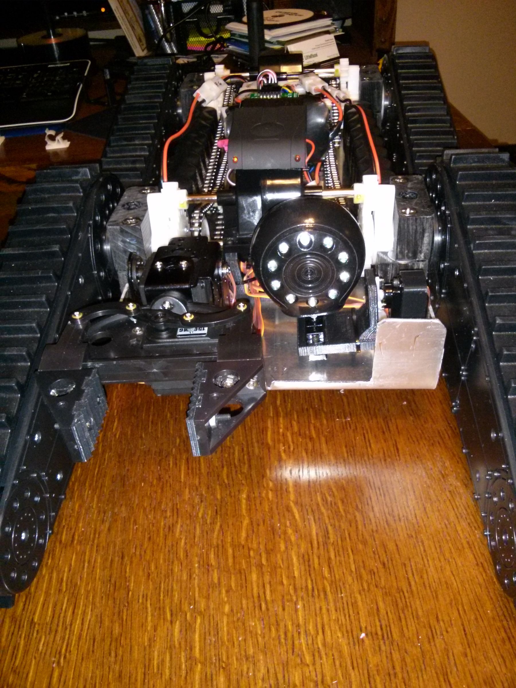 Quad Track Arduino Robot : 11 Steps (with Pictures) - Instructables