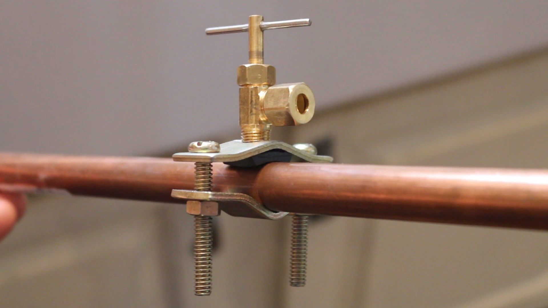 How to Connect a Water Line to Your Refrigerator : 7 Steps (with ...