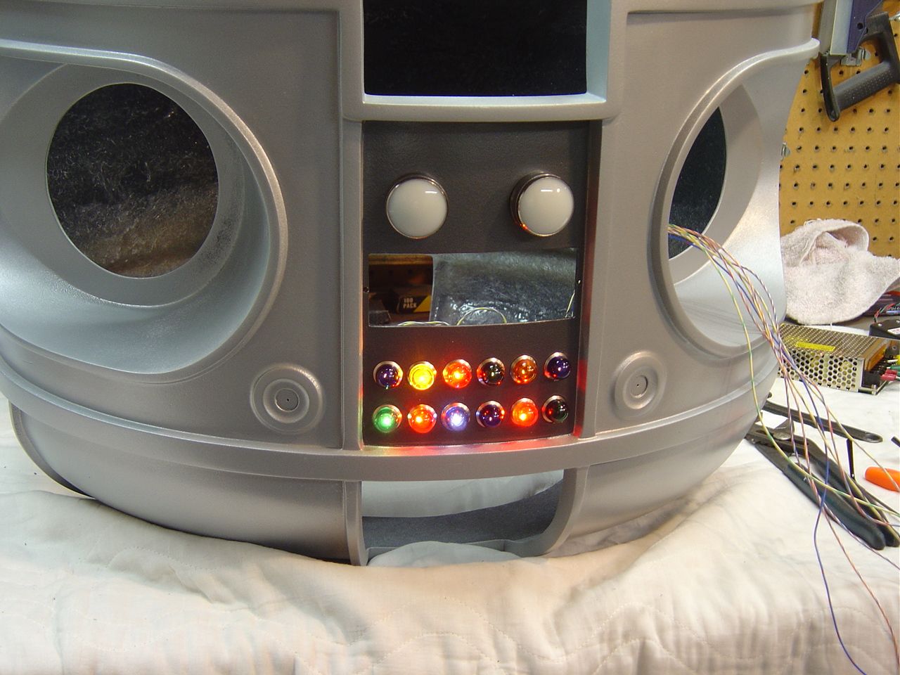 EZ Robot Controlled Lost in Space B9 Robot (with Pictures) - Instructables