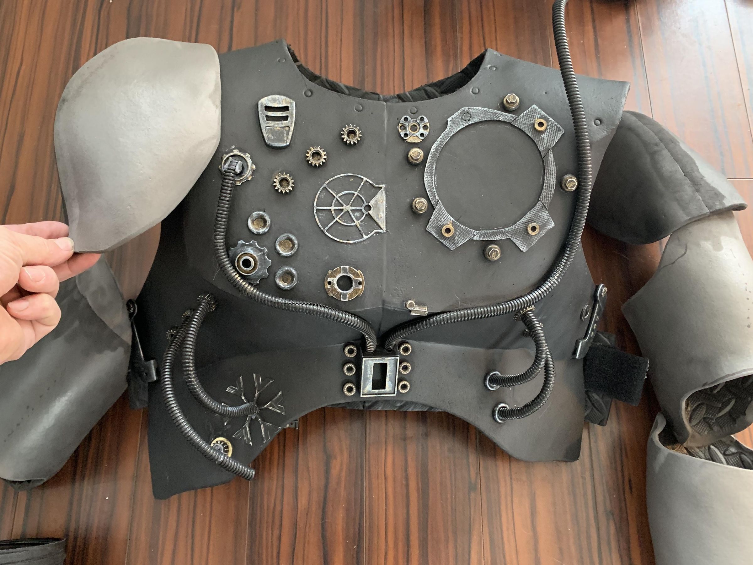 Star Trek Borg Costume : 9 Steps (with Pictures) - Instructables