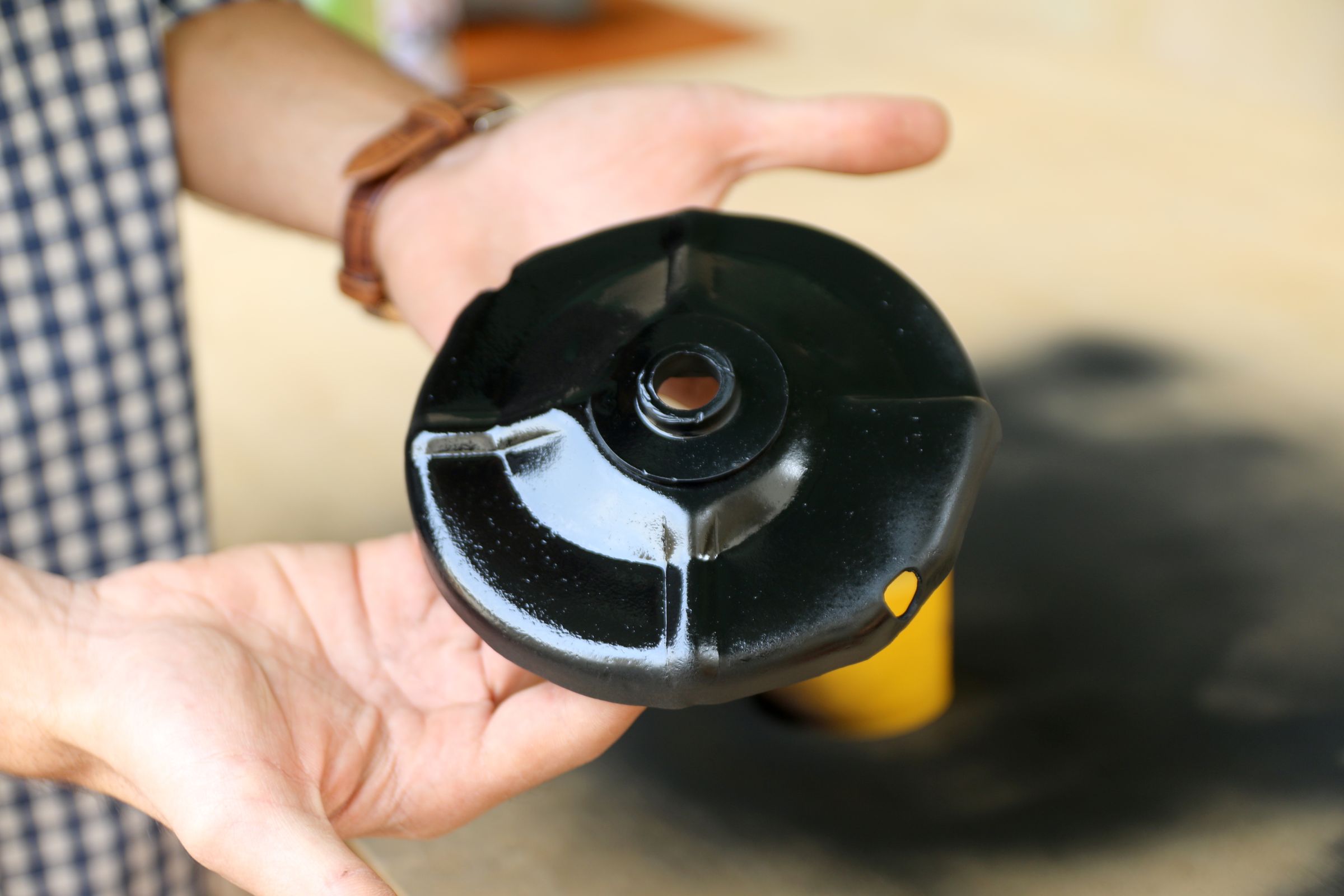 DIY Shock Absorber Stool : 9 Steps (with Pictures) - Instructables