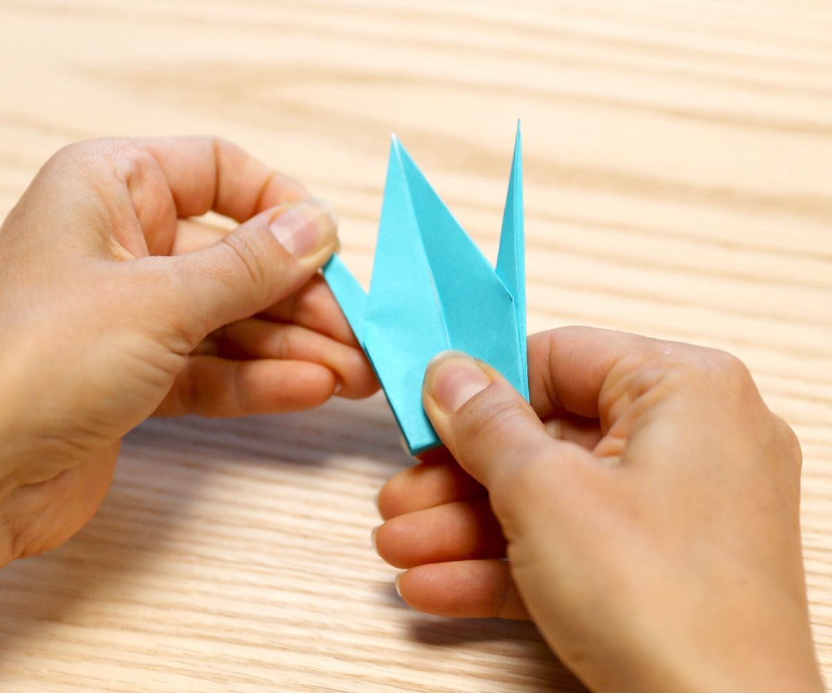How to Make a Paper Crane : 16 Steps (with Pictures) - Instructables