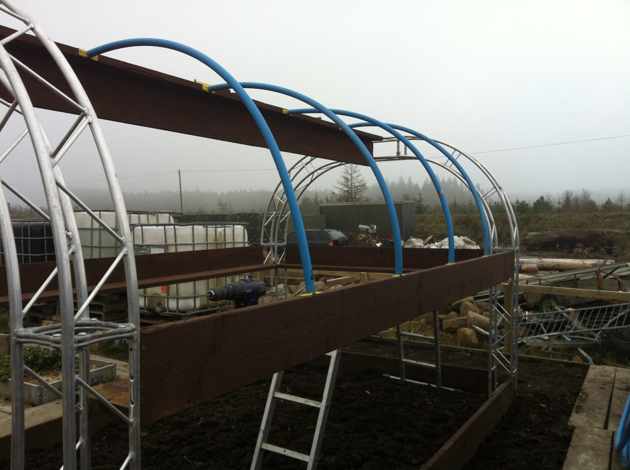 DIY POLYTUNNEL / GREENHOUSE : 5 Steps - Instructables