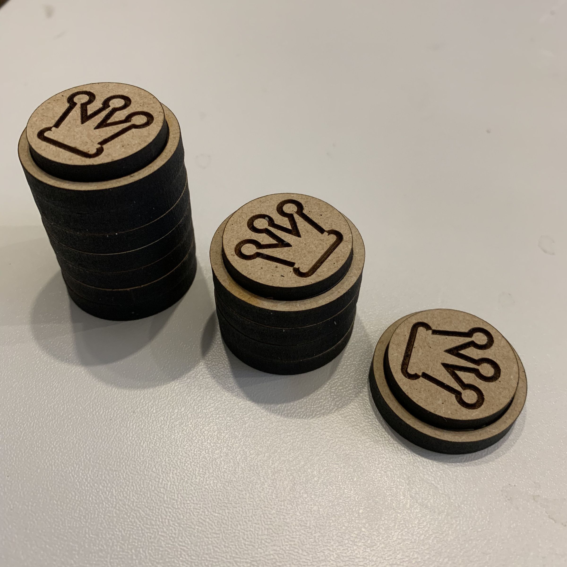 Laser Cut Chess and Checkers Set : 4 Steps (with Pictures) - Instructables