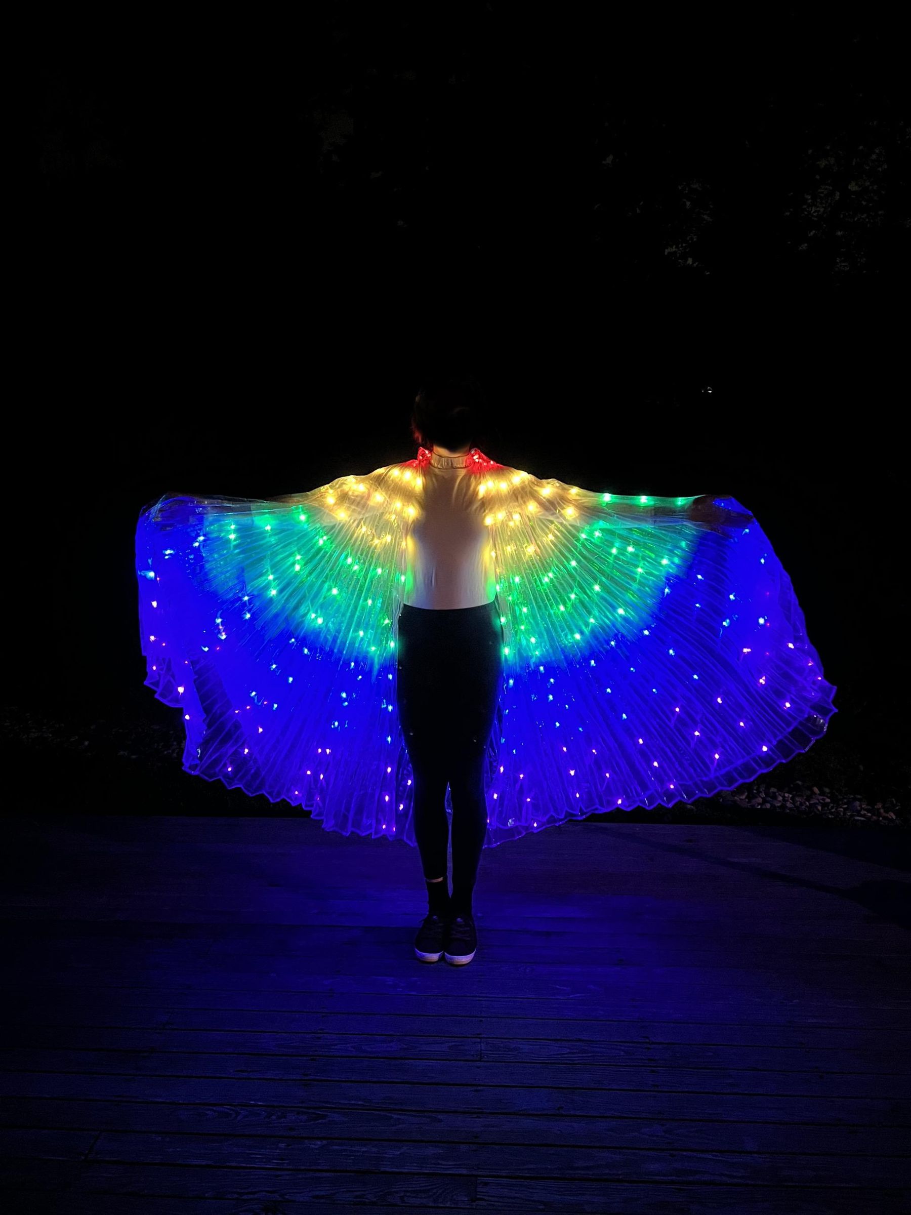 How to Dance in LED Glow Wings : 8 Steps - Instructables