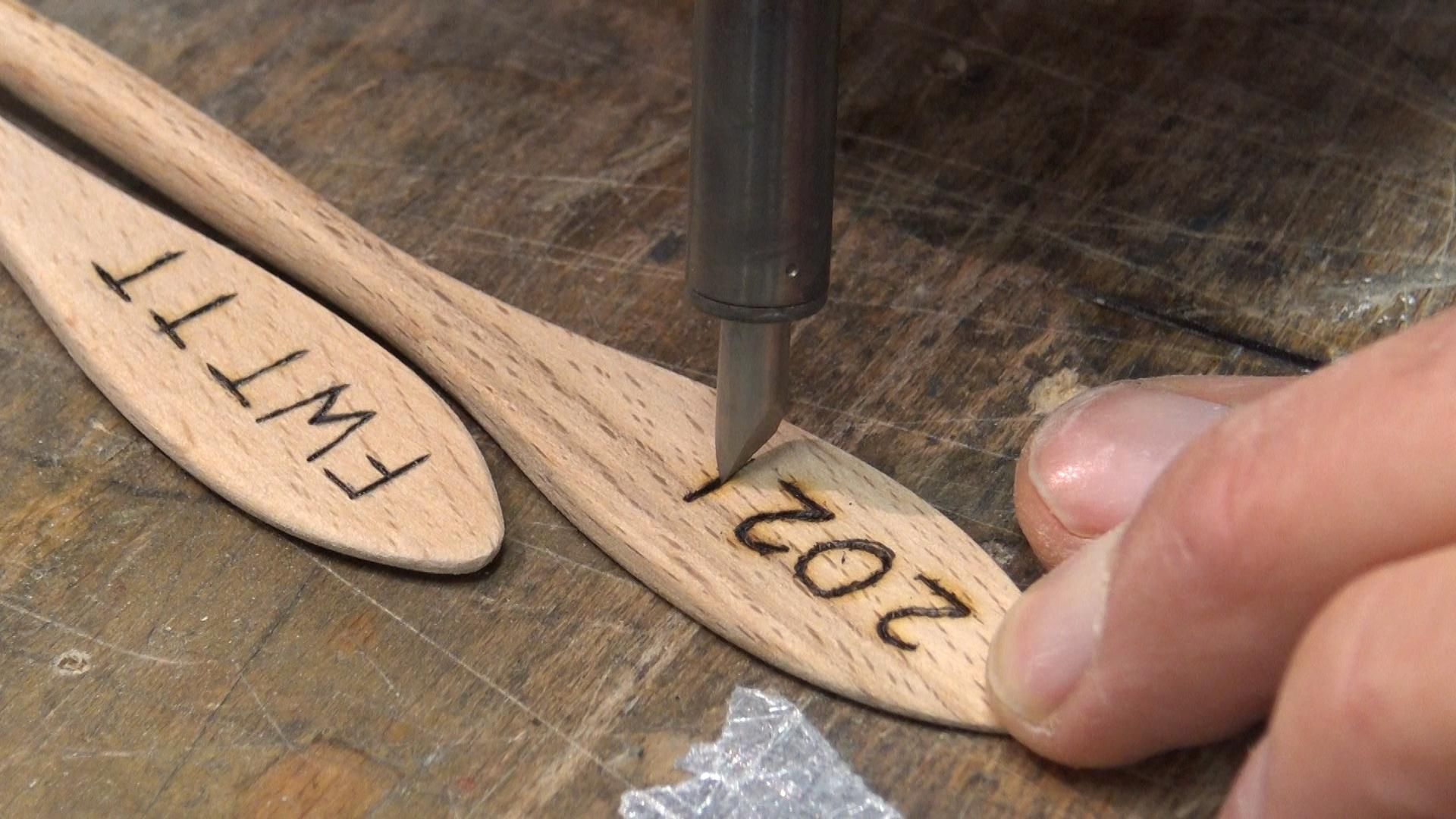 Viking Ship Cookbook Stand : 9 Steps (with Pictures) - Instructables