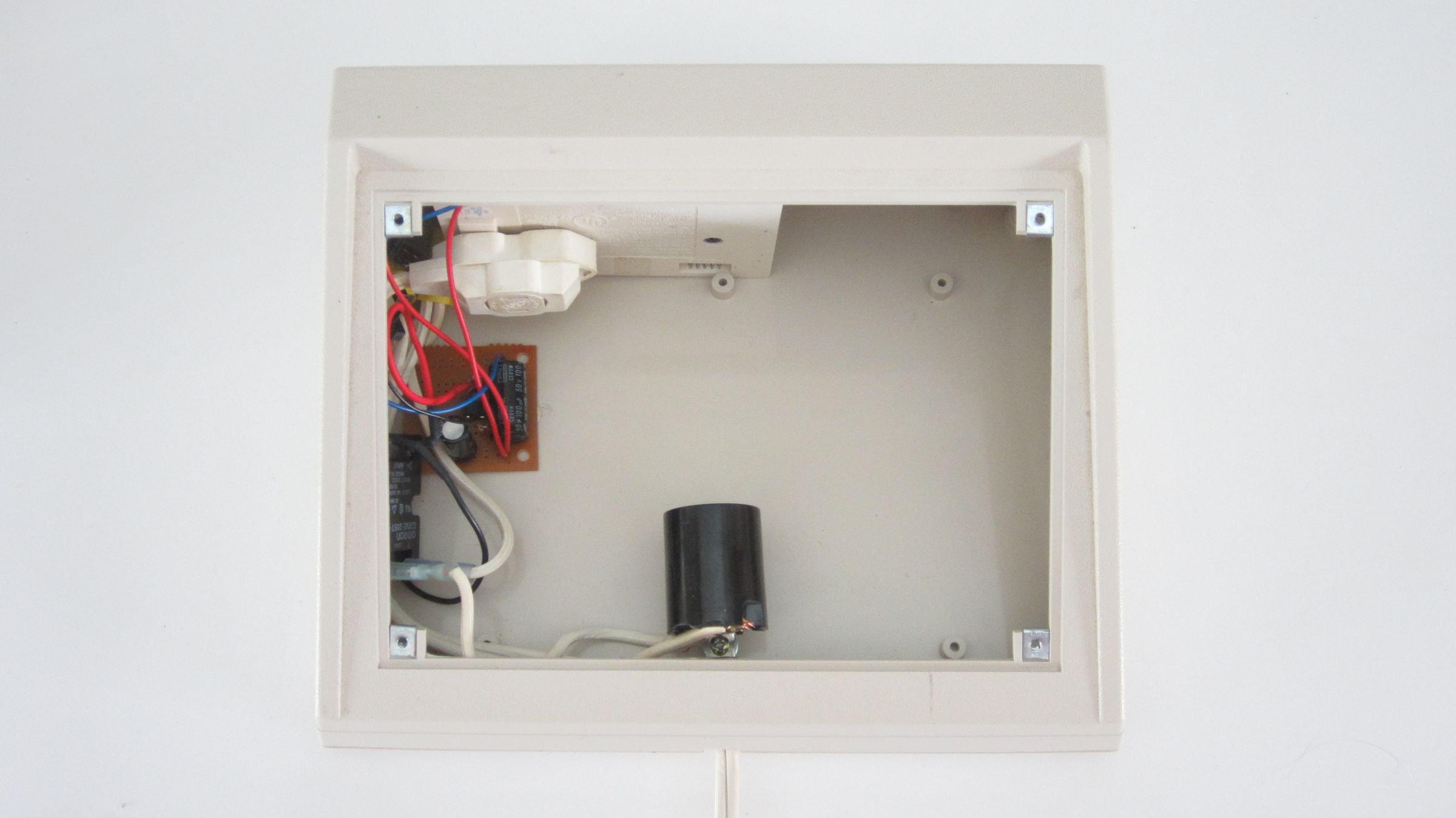 Doorbell That Turns on a Light : 18 Steps (with Pictures) - Instructables