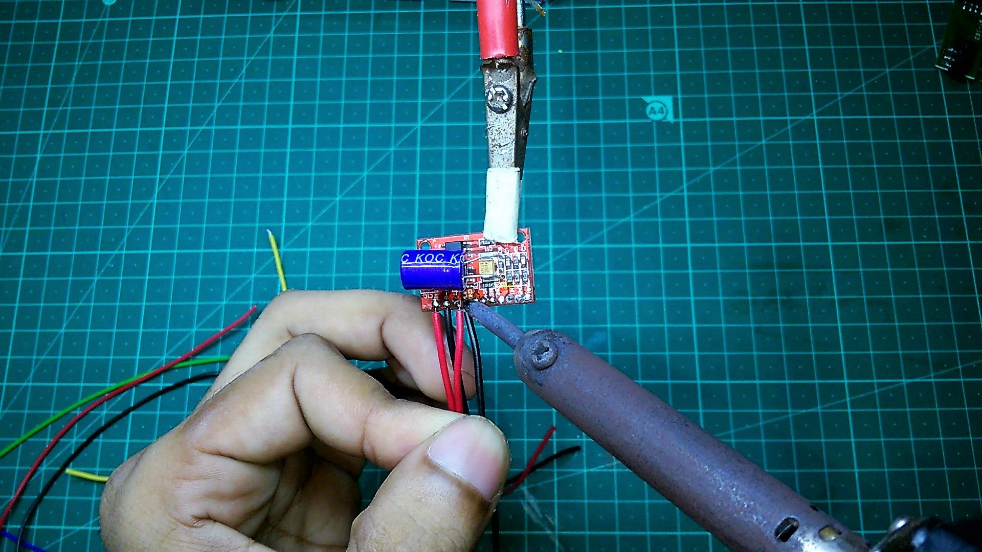 DIY Portable and Powerful Bluetooth Speaker : 11 Steps (with Pictures ...
