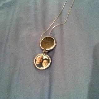 How to Make a Vintage Locket : 11 Steps (with Pictures) - Instructables