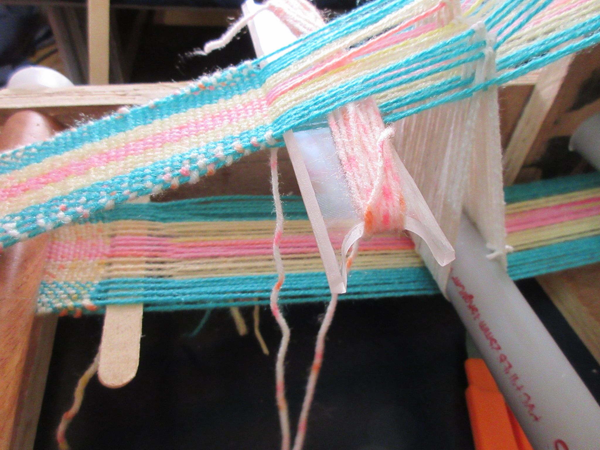How to Make an Inkle Loom and Weaving a Simple Band : 20 Steps (with ...