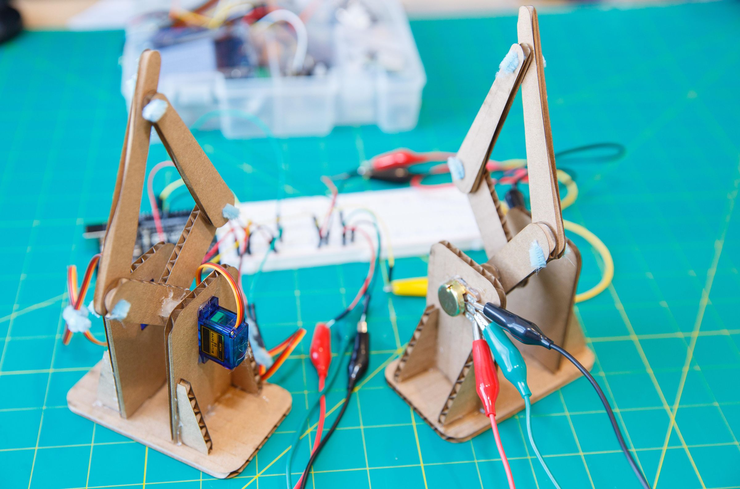 Leader-Follower Robot Legs (Lesson 2) : 21 Steps (with Pictures ...