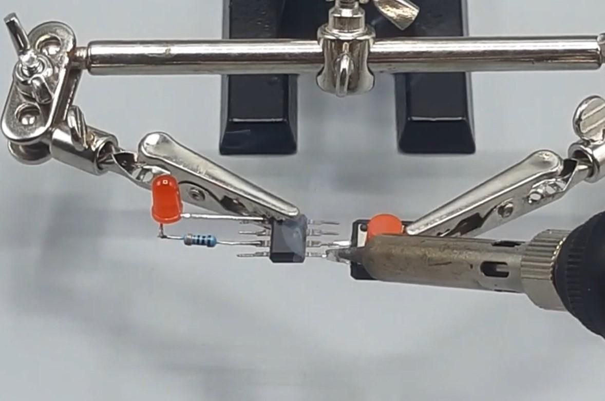 How to Make a Vibration Sensor : 7 Steps (with Pictures) - Instructables