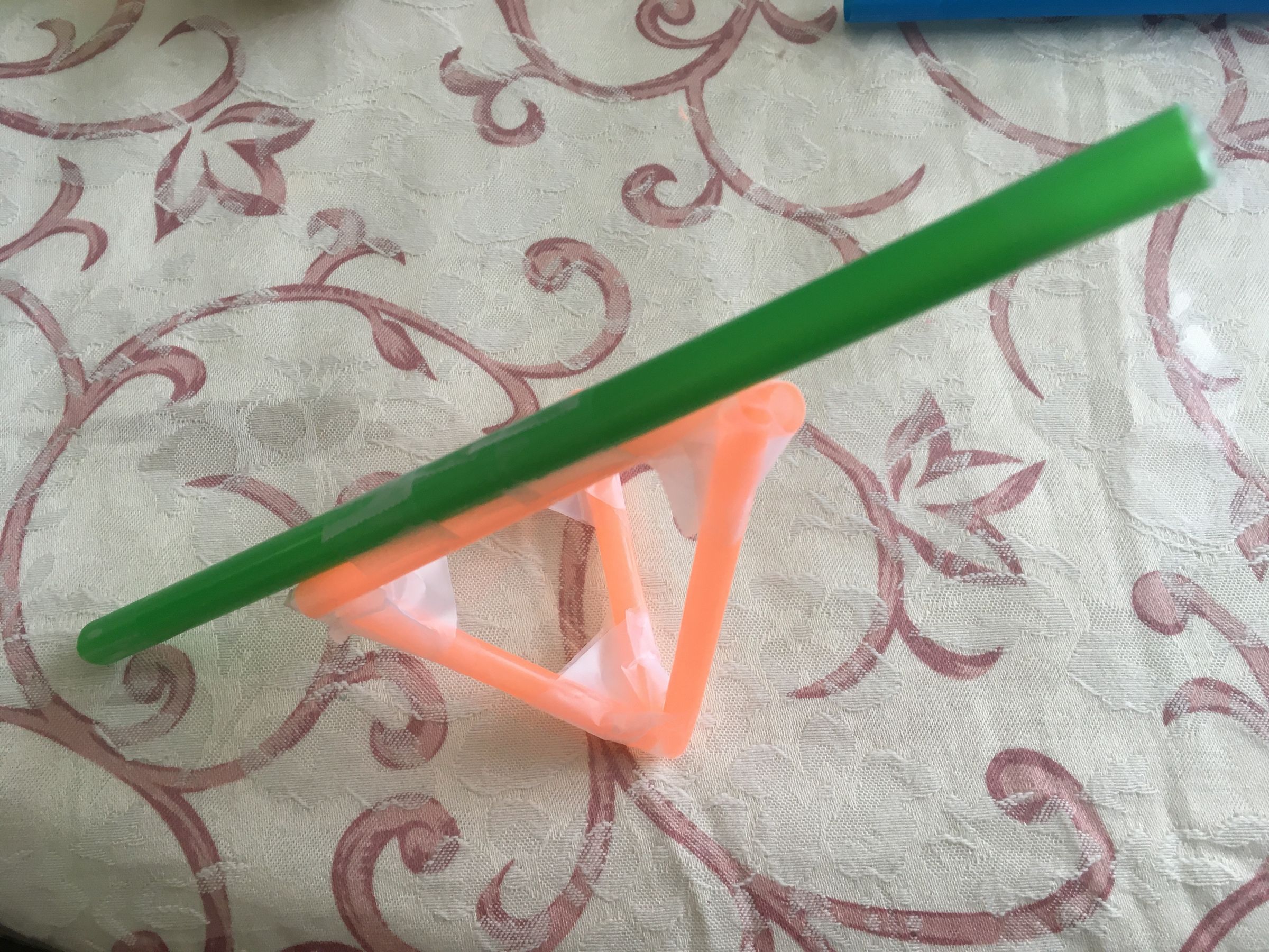 Easy and Lightweight Egg Drop Protection Device : 5 Steps - Instructables