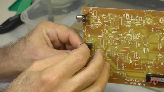 Construct a Ham Receiver From Electronic Components: Solder a Ramsey ...