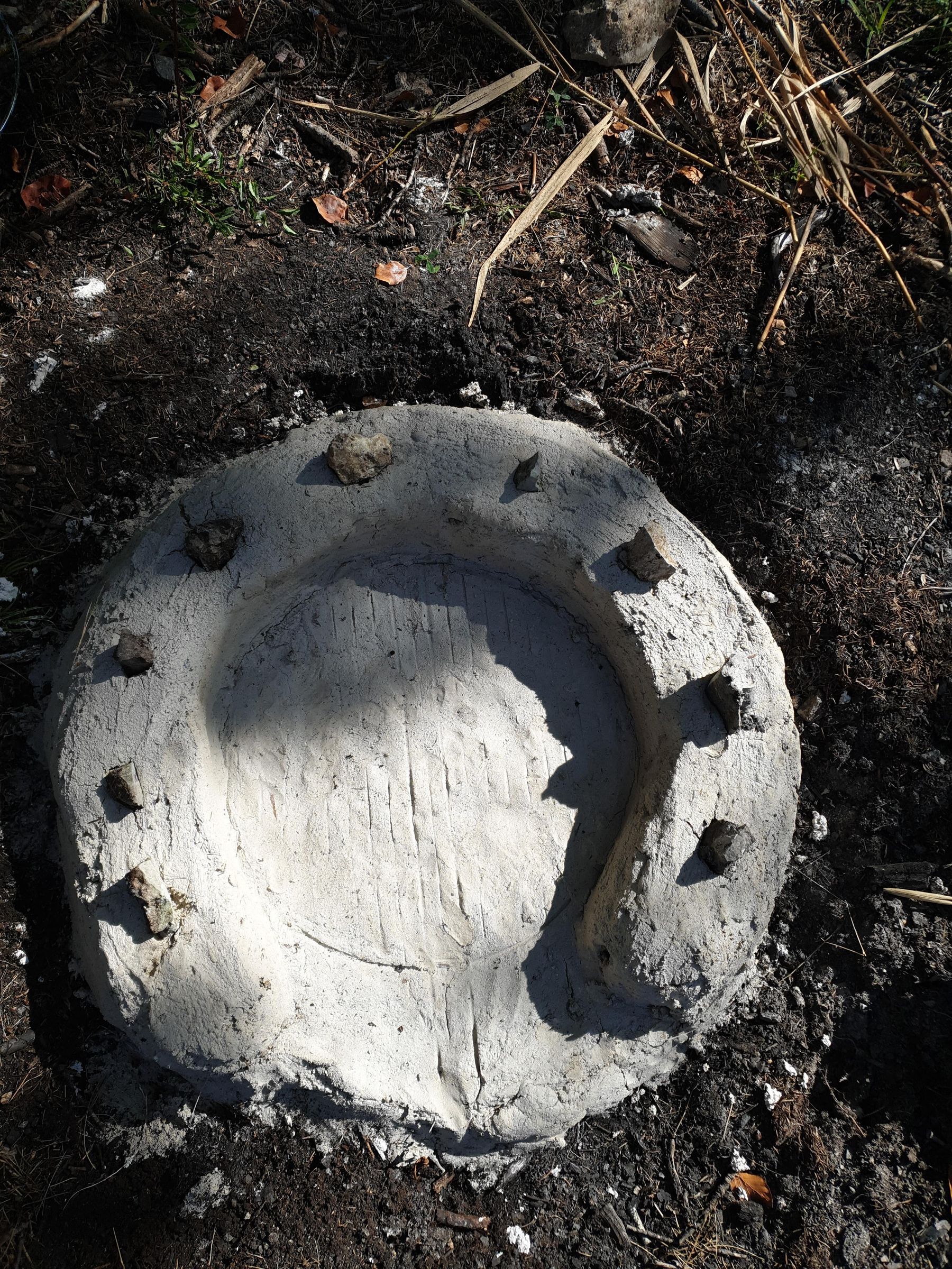 Primitive Pottery Wood Firing Updraft Kiln : 7 Steps (with Pictures ...