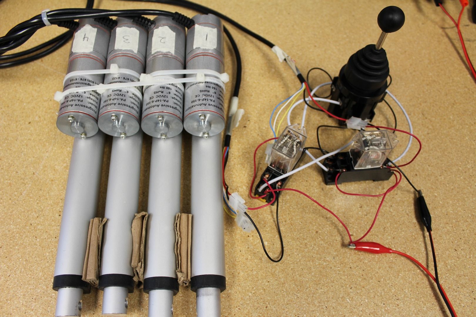 Rocker Switch and Joystick Wiring W/ Linear Actuators : 4 Steps ...