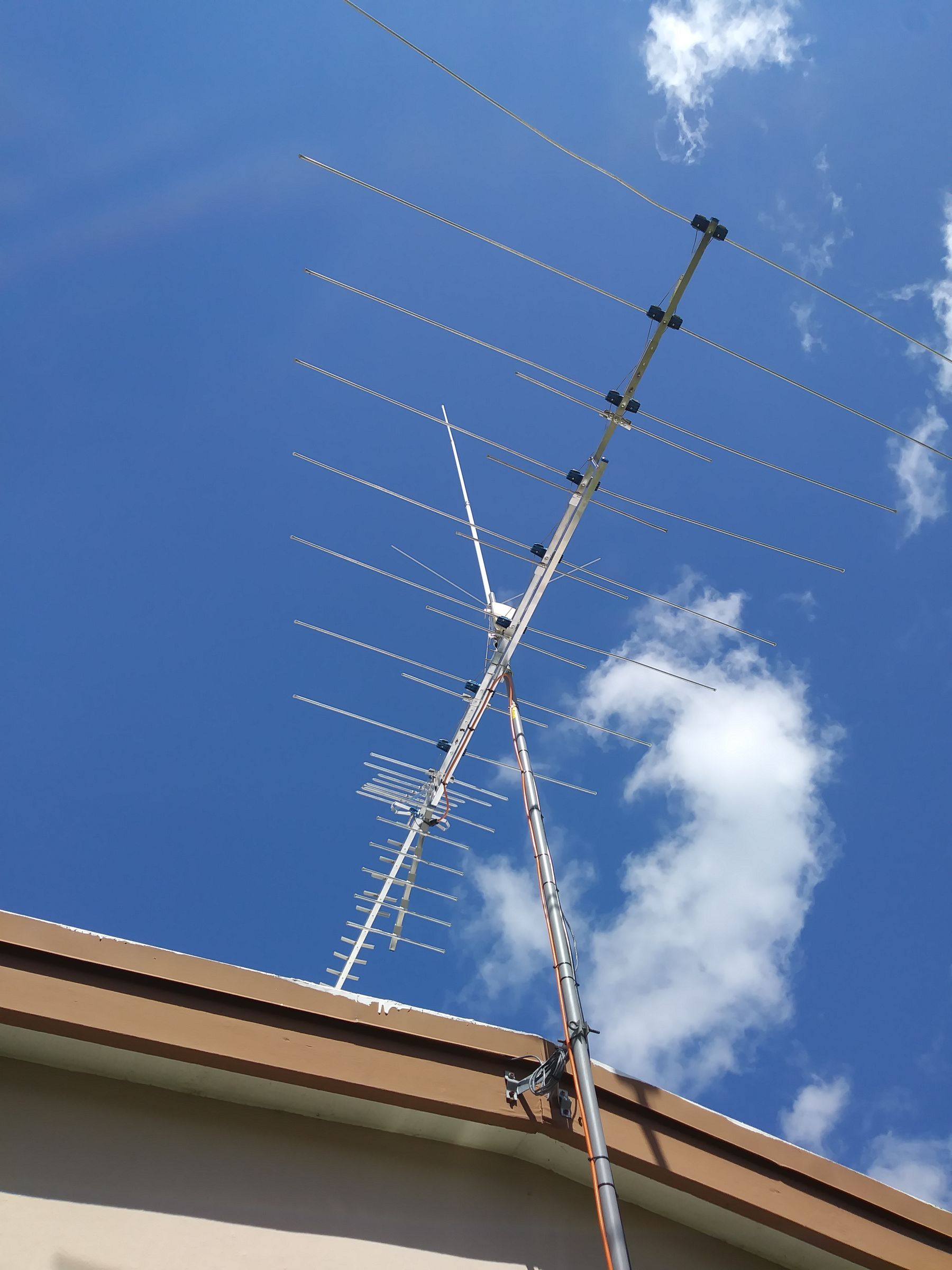 Solar Powered APRS Digipeater for Amateur Radio : 10 Steps (with ...