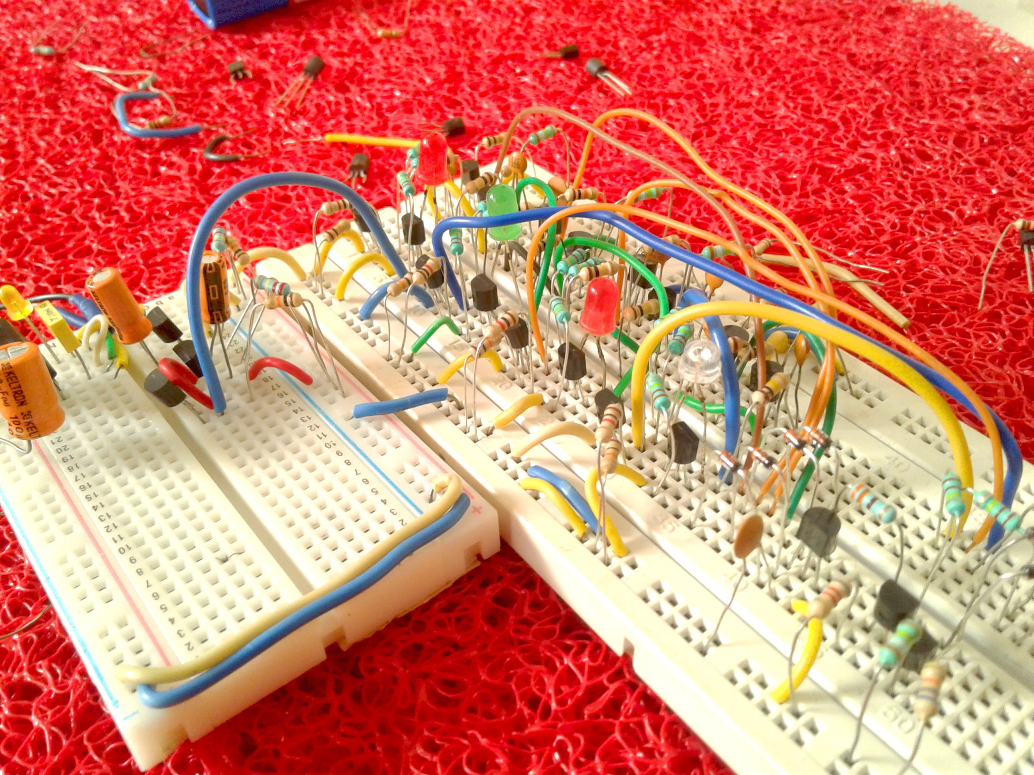 BCD Counter Using Discrete TRANSISTORS : 16 Steps - Instructables