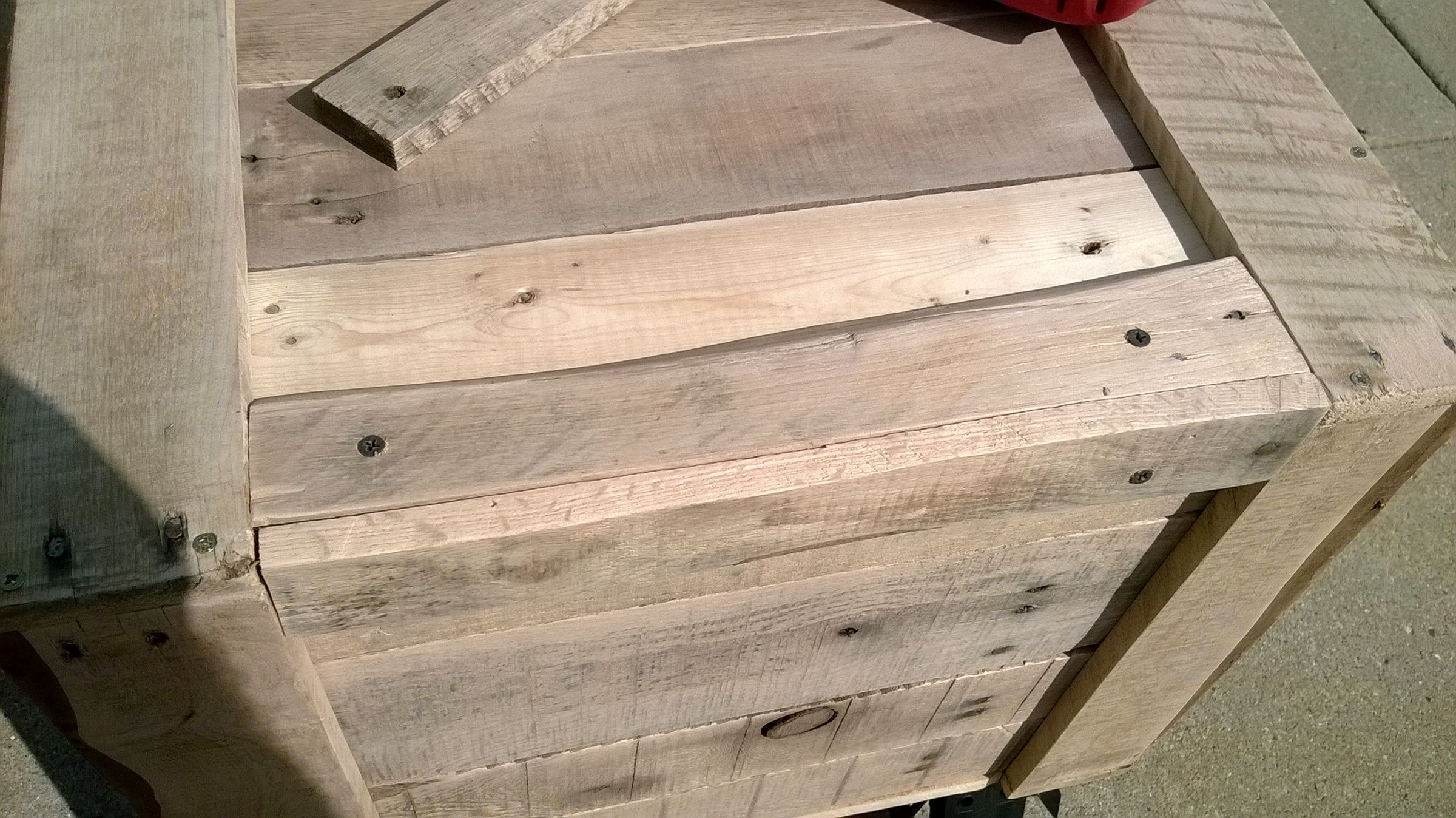 False Bottom Trunk From Reclaimed Wood (Pallets) : 7 Steps (with ...