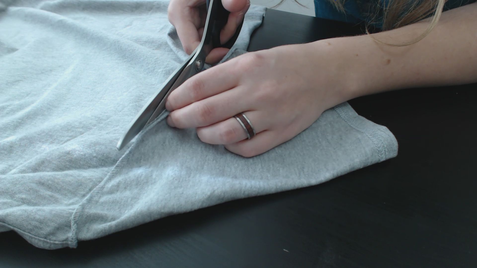 Cushion Cover From a T-shirt : 4 Steps (with Pictures) - Instructables