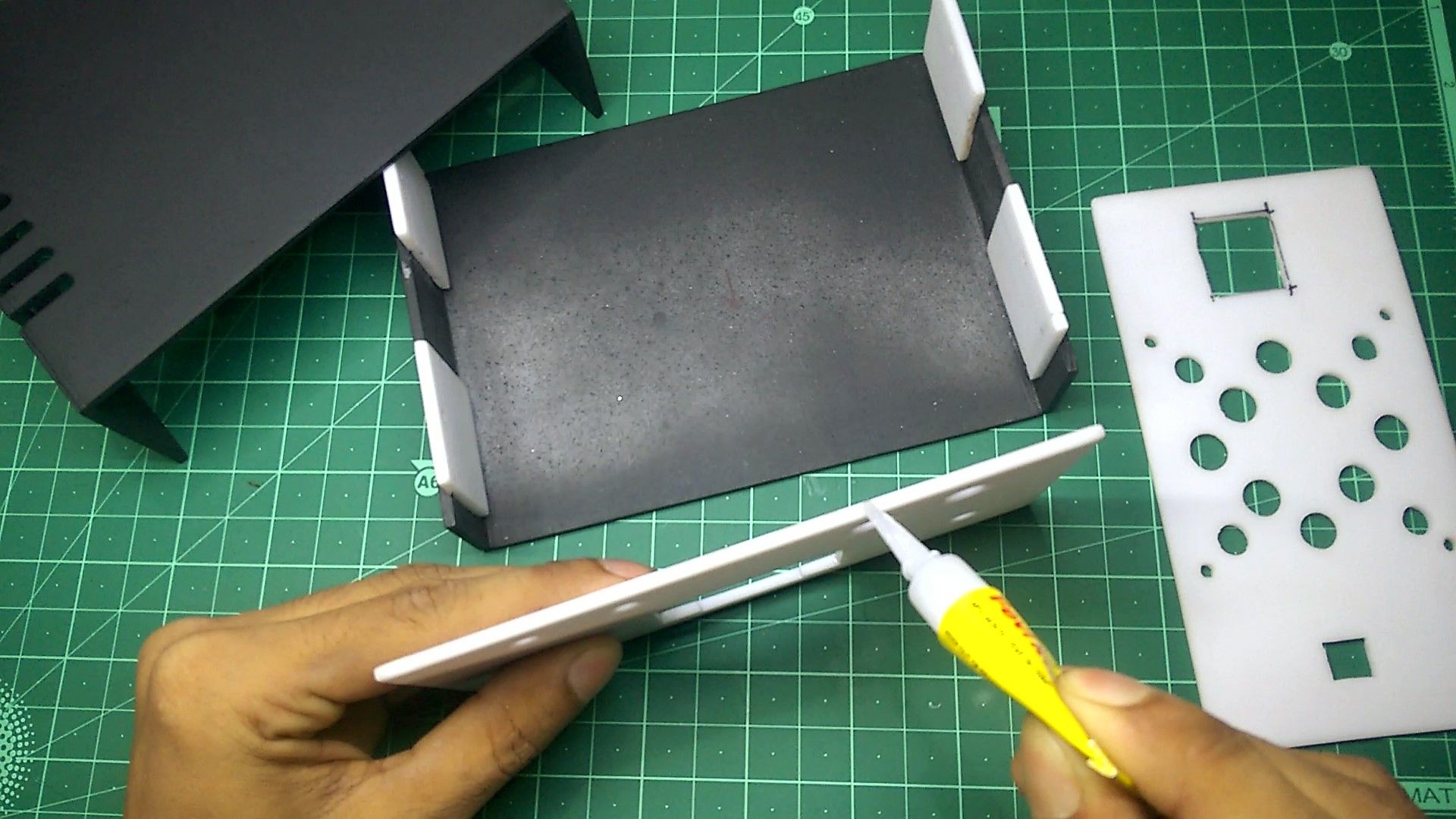 DIY Variable Power Supply With Adjustable Voltage and Current : 14 ...