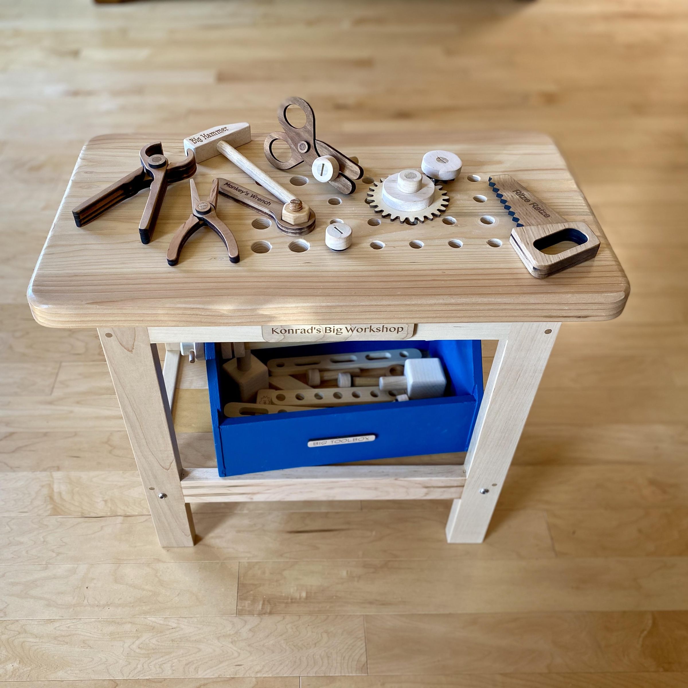 Toy Workbench With Lots of Wooden Tools : 16 Steps (with Pictures ...