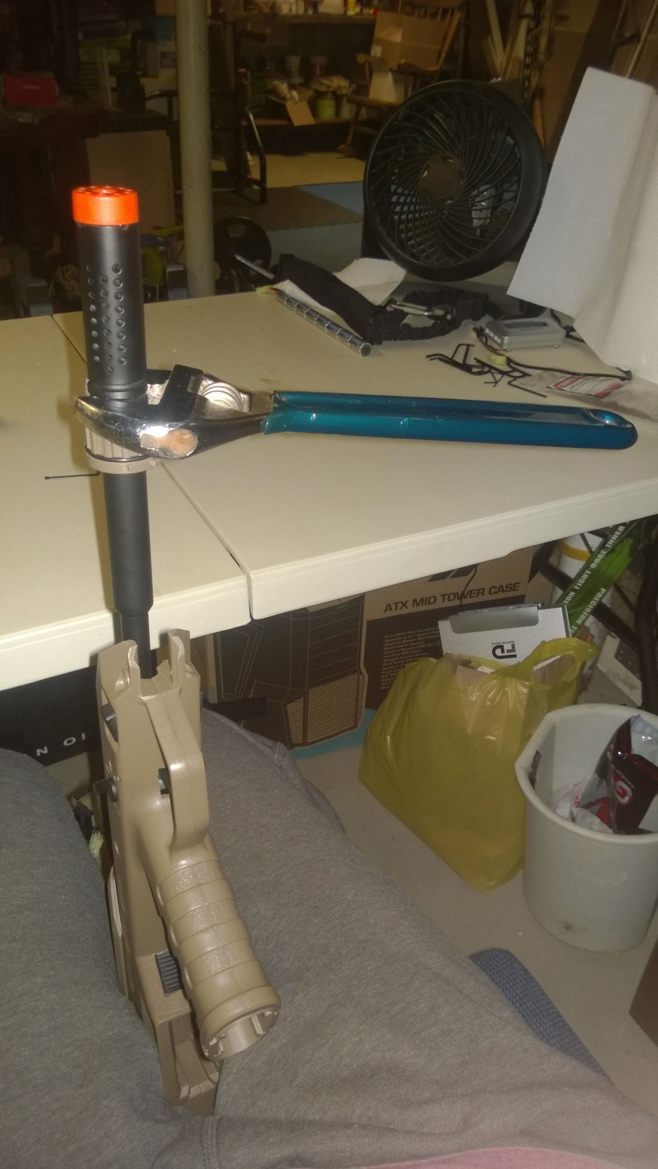 How to Remove Flash Hider From an APS UAR : 7 Steps - Instructables