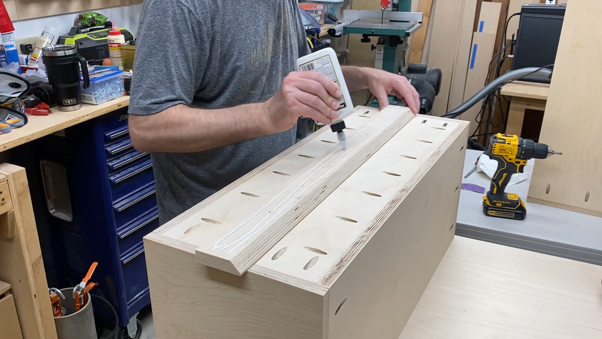 Adjustable Width Tool Charging Station : 12 Steps (with Pictures ...