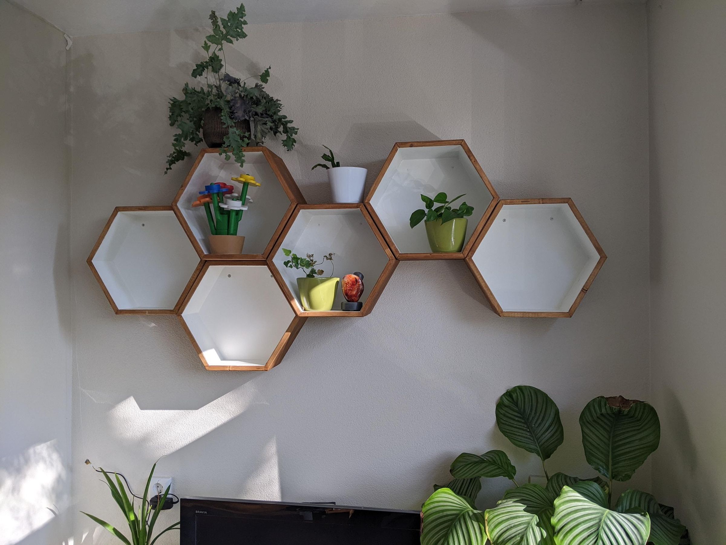 Hexagon Shelf : 10 Steps (with Pictures) - Instructables