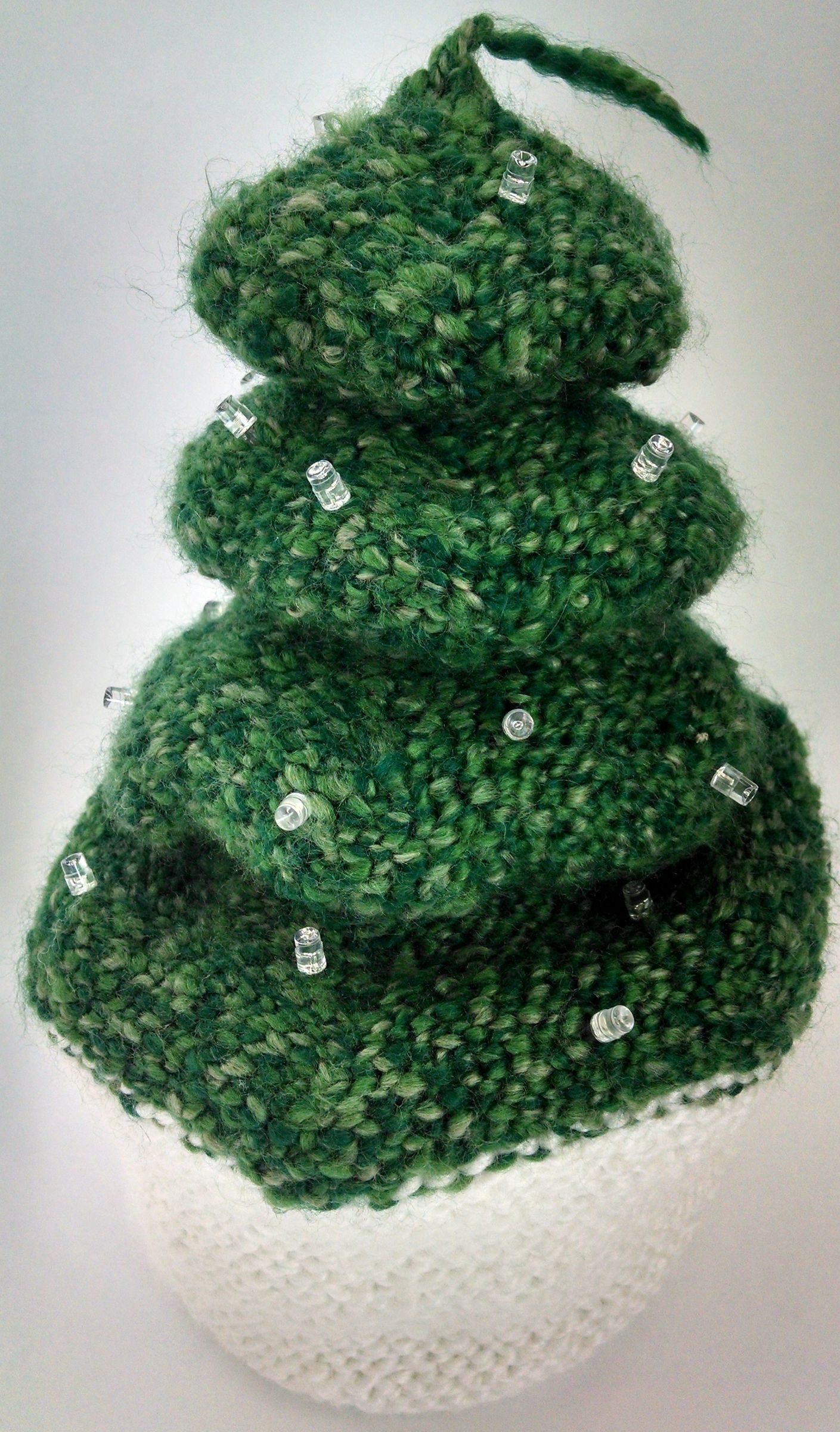 Light-Up Christmas Tree Hat : 13 Steps (with Pictures) - Instructables