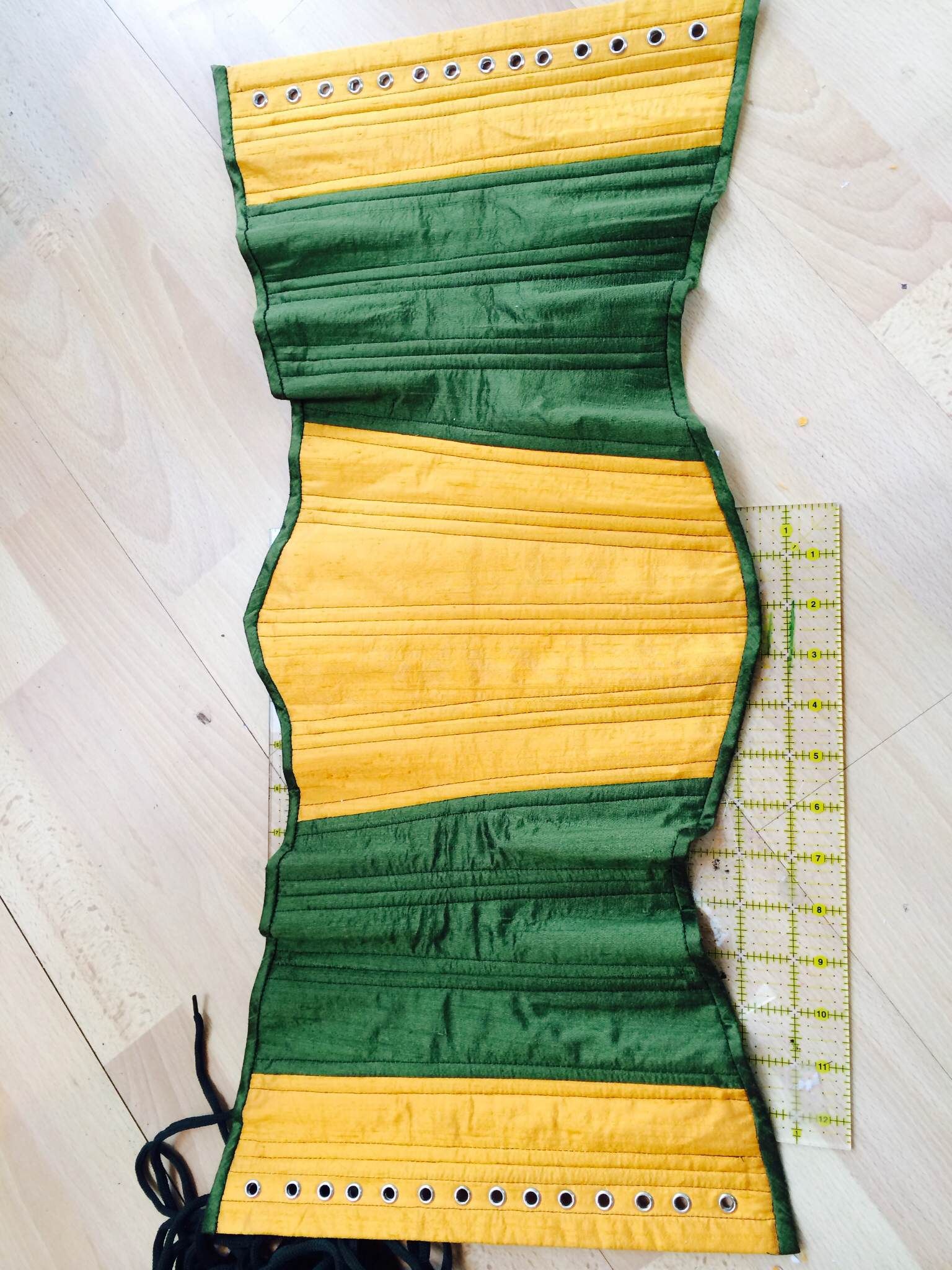 Two-Layer Underbust Corset Construction Tutorial : 10 Steps - Instructables