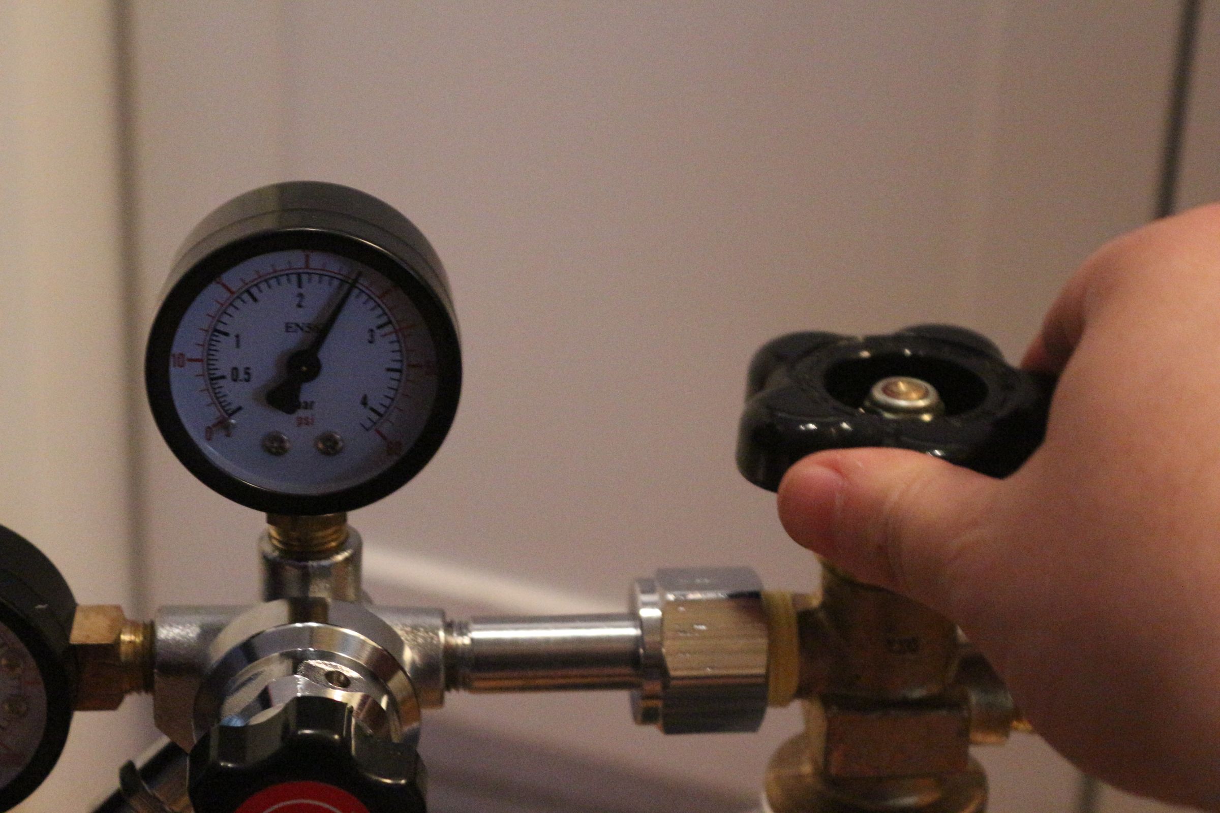 Home Carbonation System for Water, Beer, and More : 10 Steps (with ...