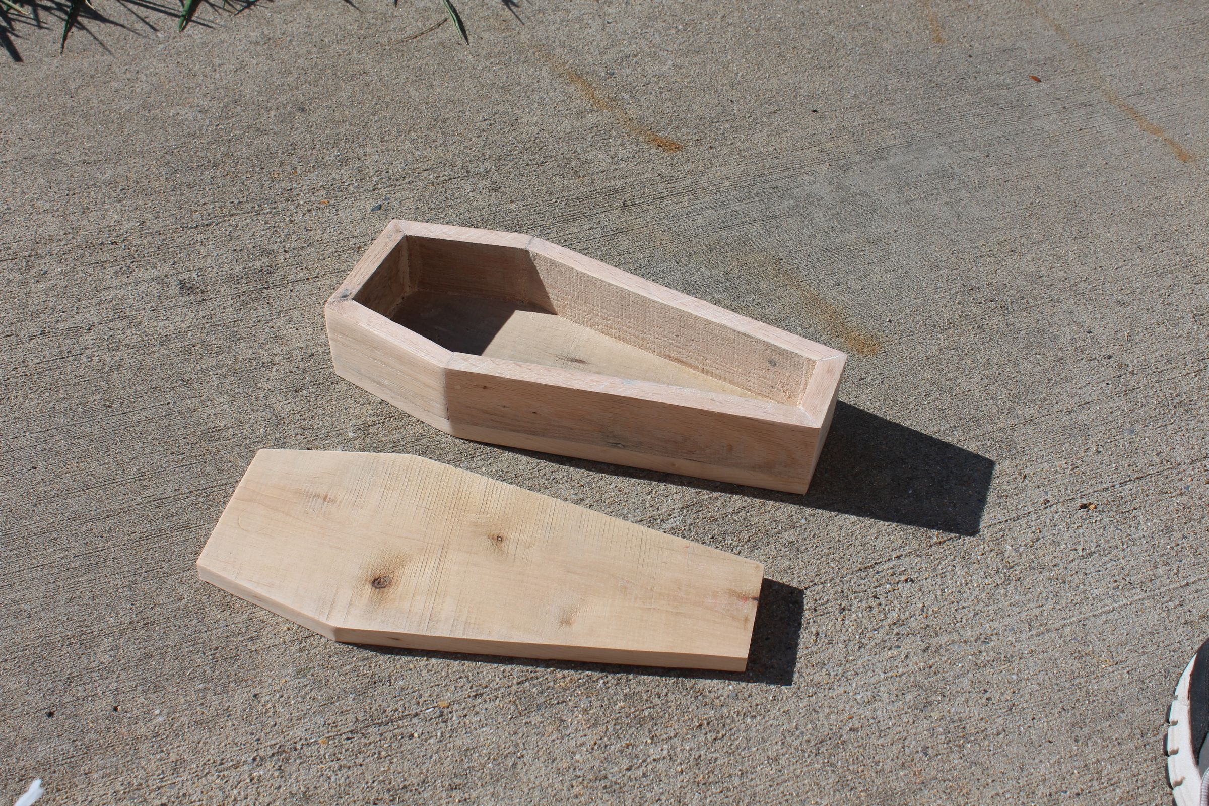 Mini Coffin : 14 Steps (with Pictures) - Instructables