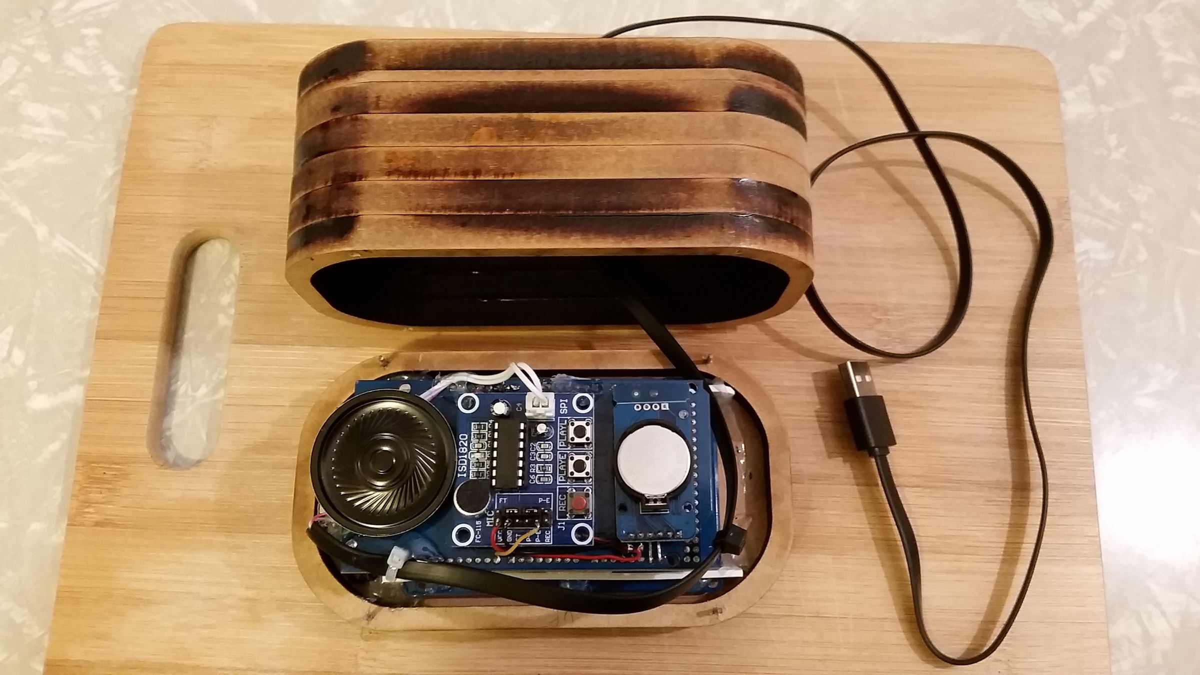 Retro Pac-Man Clock : 6 Steps (with Pictures) - Instructables