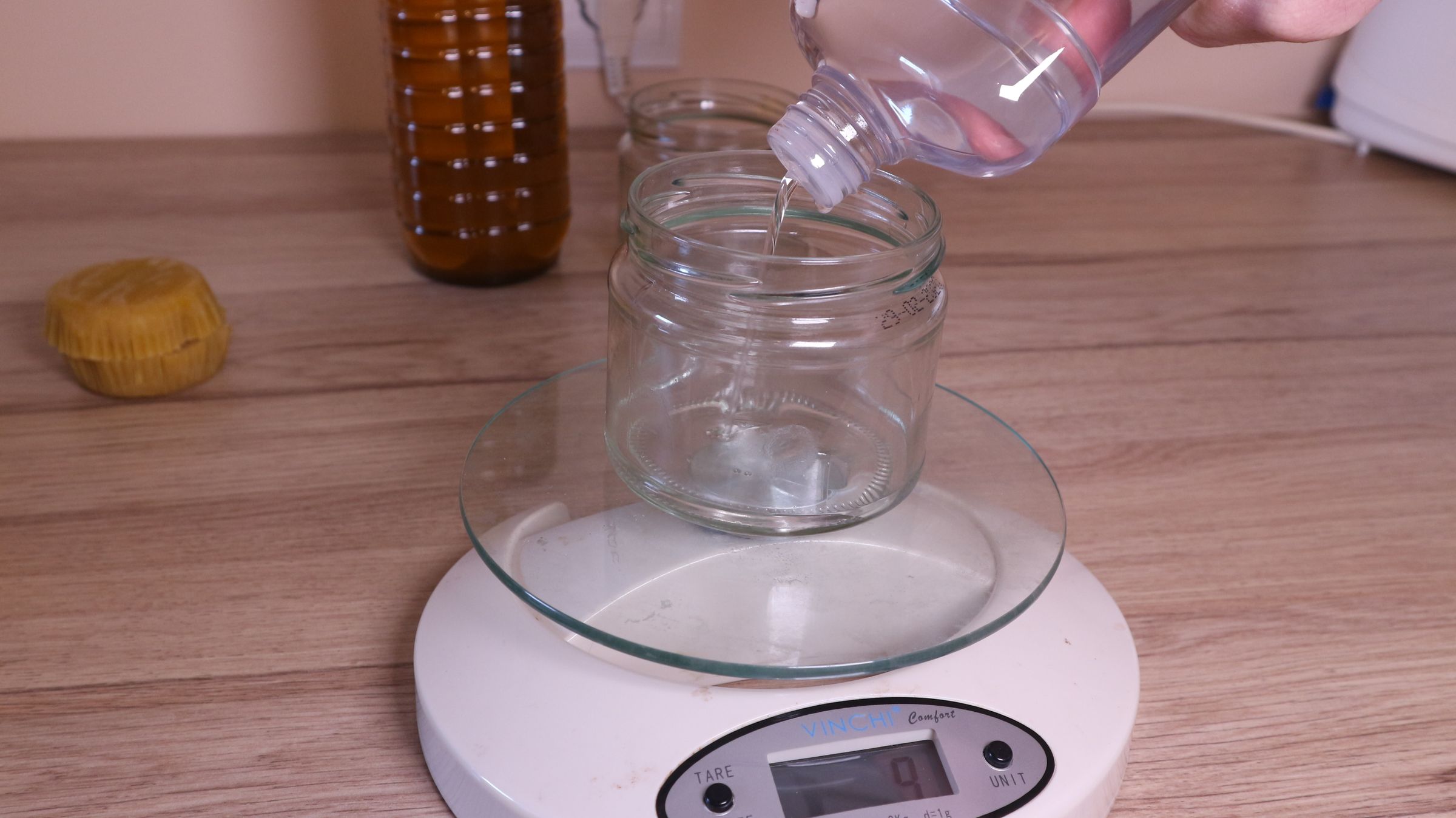 How to Make Food Safe Finishing Wax : 4 Steps (with Pictures ...