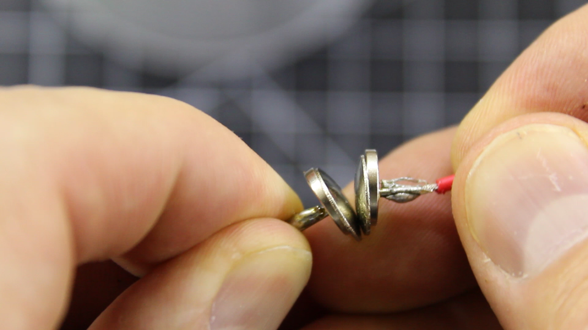 Easy Joule Thief Circuit : 10 Steps (with Pictures) - Instructables