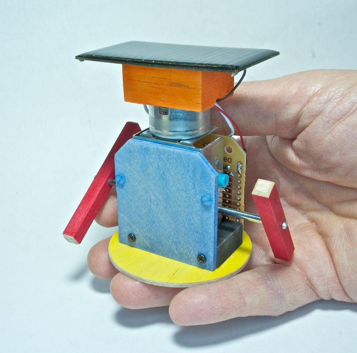 8 Simple Robots for Beginners - Instructables