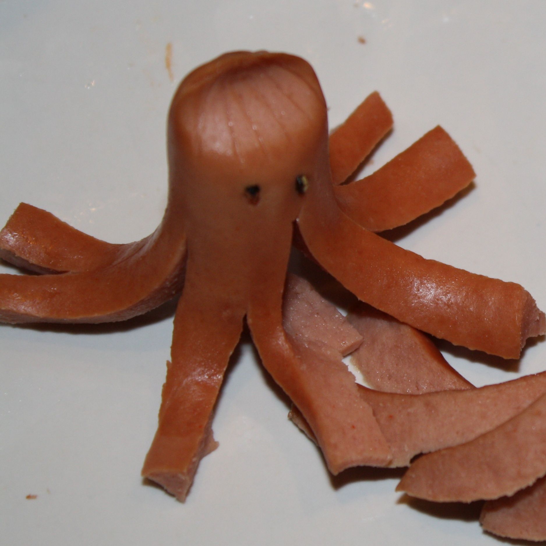Octopus Hot Dog : 4 Steps - Instructables