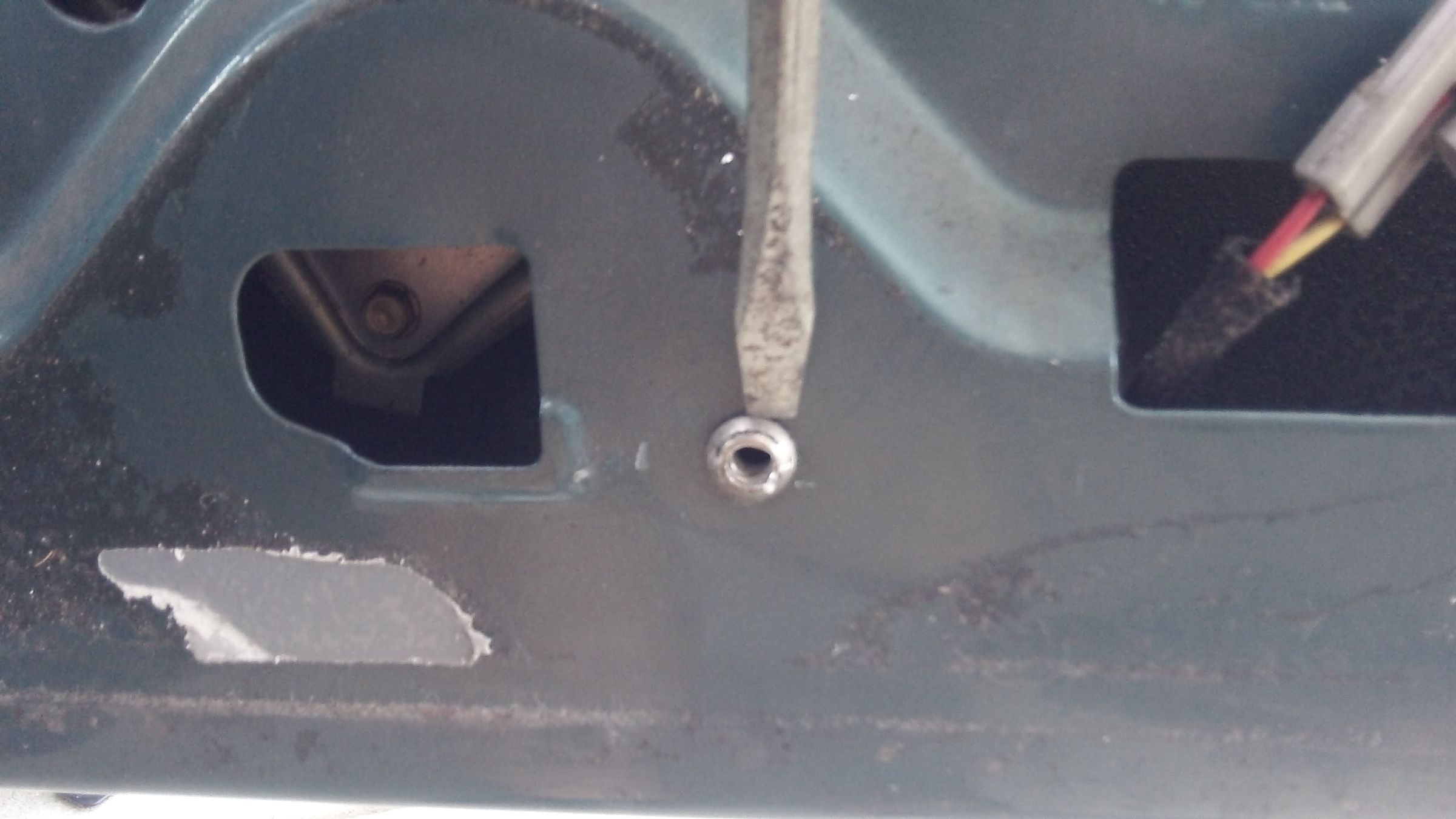 Replacing an Electric Window Regulator : 4 Steps (with Pictures ...