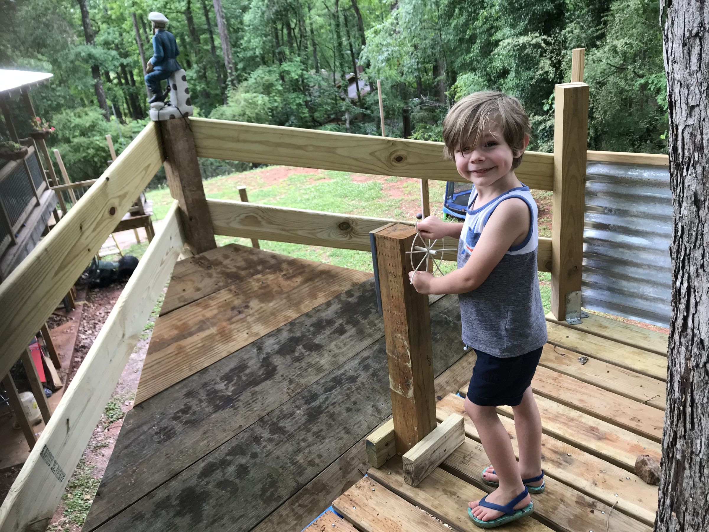 How to Build a Treehouse : 17 Steps (with Pictures) - Instructables