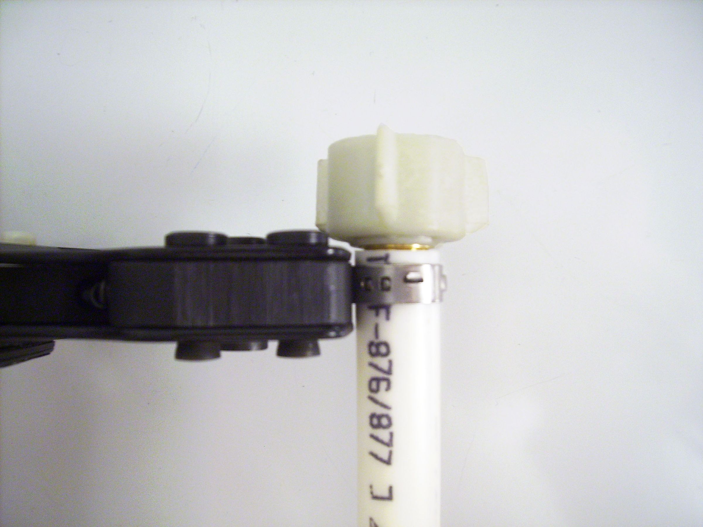 Water Line Leaks? Fix It Yourself! Here's How... : 10 Steps - Instructables