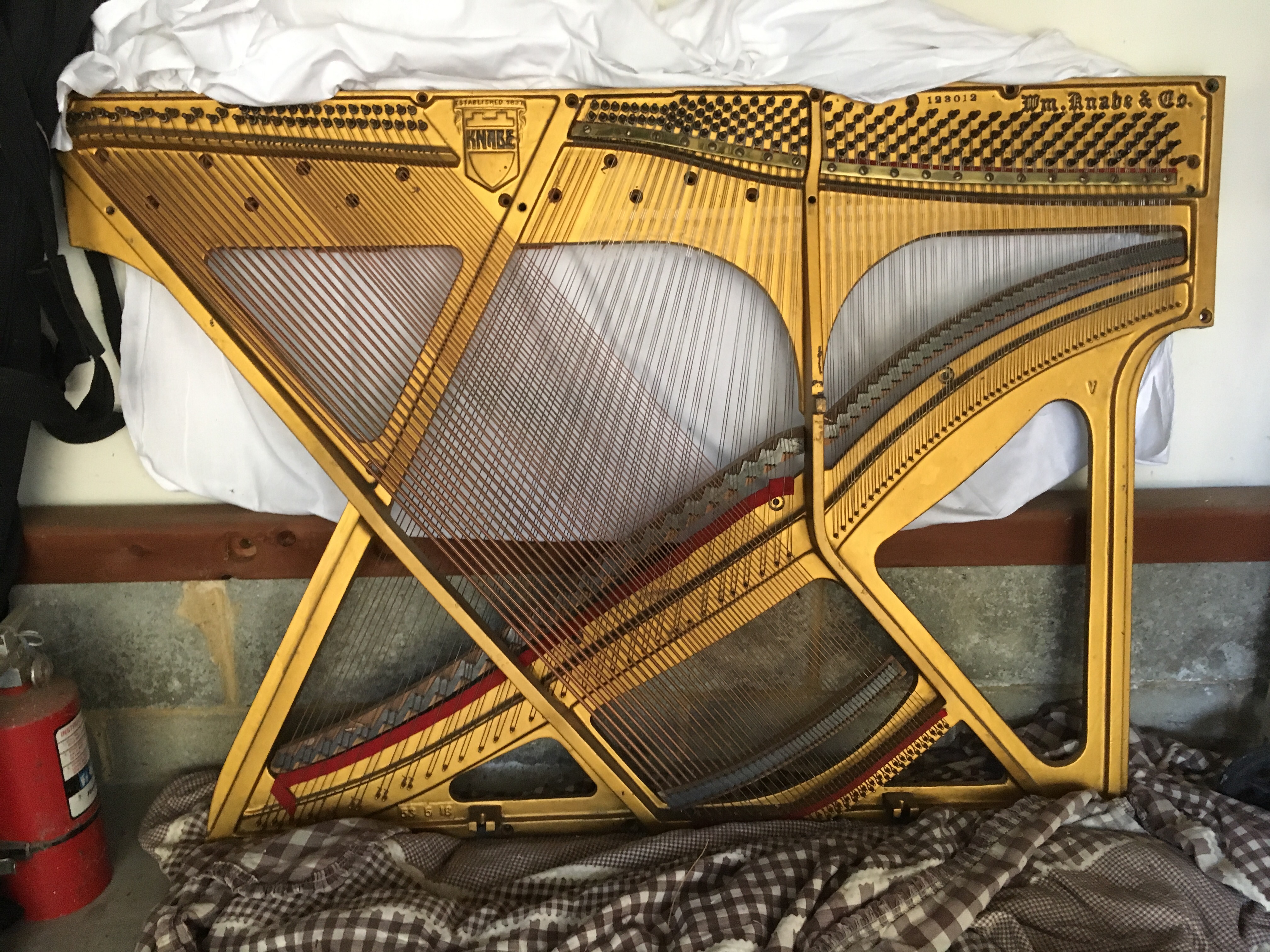 Piano Harp Coffee Table : 7 Steps (with Pictures) - Instructables