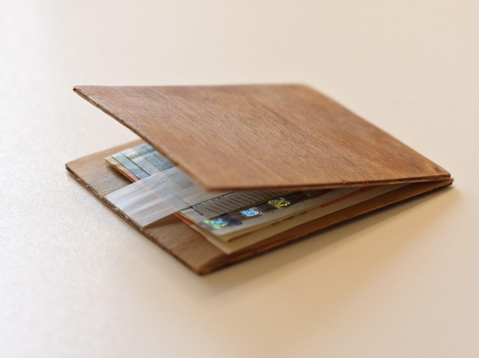 Magic Wood Wallet : 13 Steps (with Pictures) - Instructables